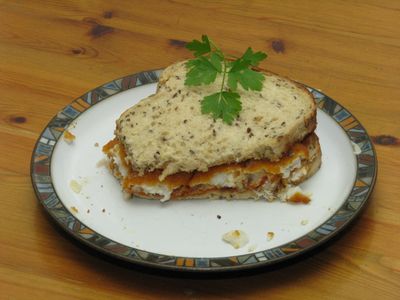 How to Make the Classic Fish Finger Sarnie (Sandwich). : 4 Steps ...