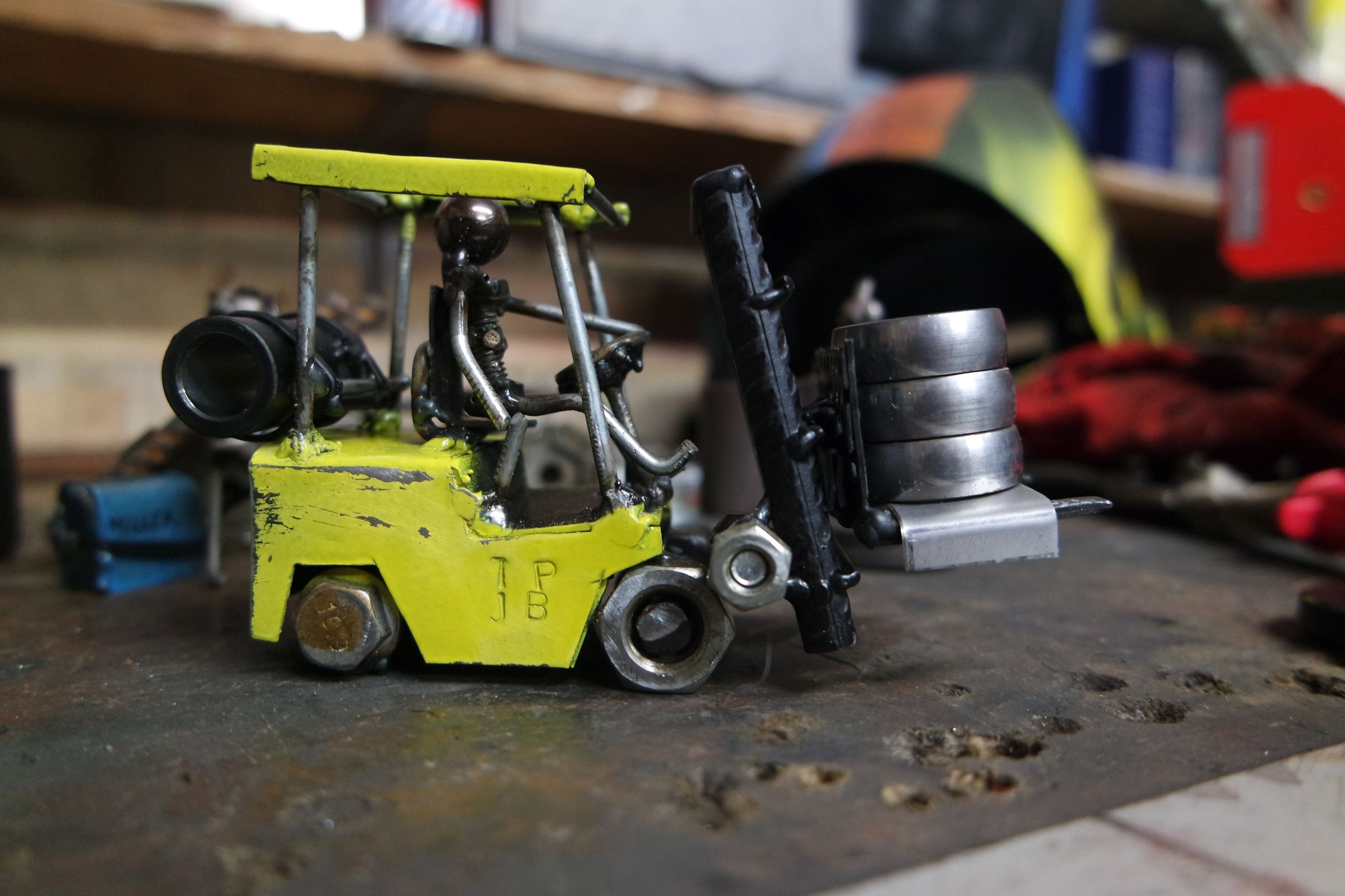 Metal Forklift Model : 8 Steps (with Pictures) - Instructables