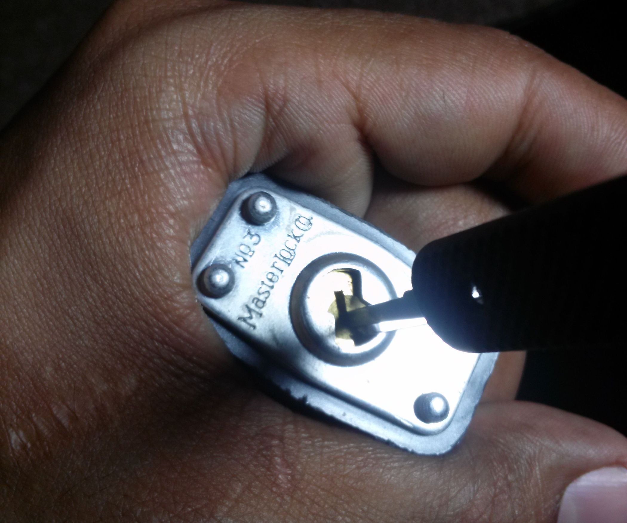 Introduction to Hobbyist Lock Picking Aka: LockSport : 9 Steps (with ...