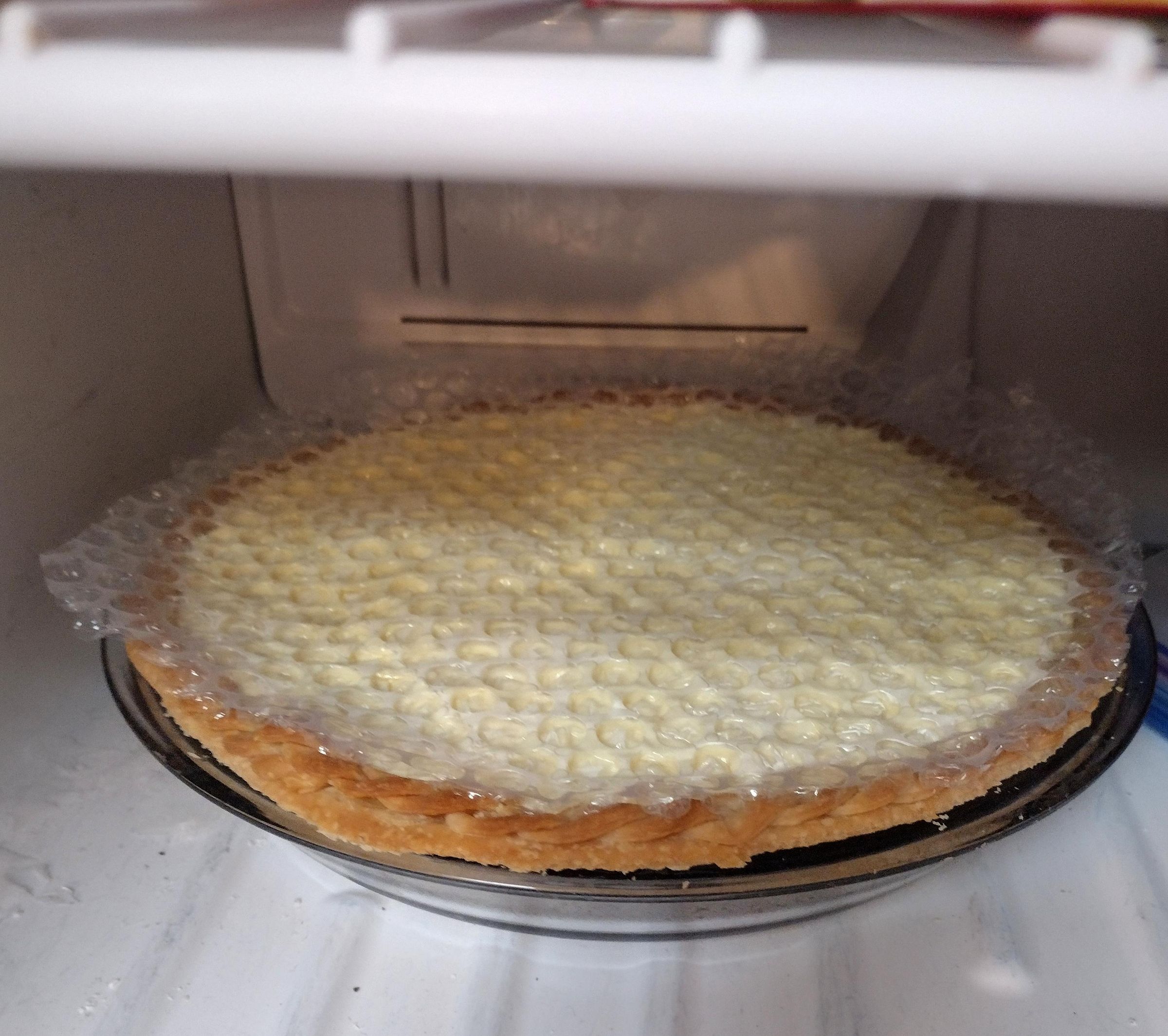 Lemon Chiffon Bee Pie : 9 Steps (with Pictures) - Instructables
