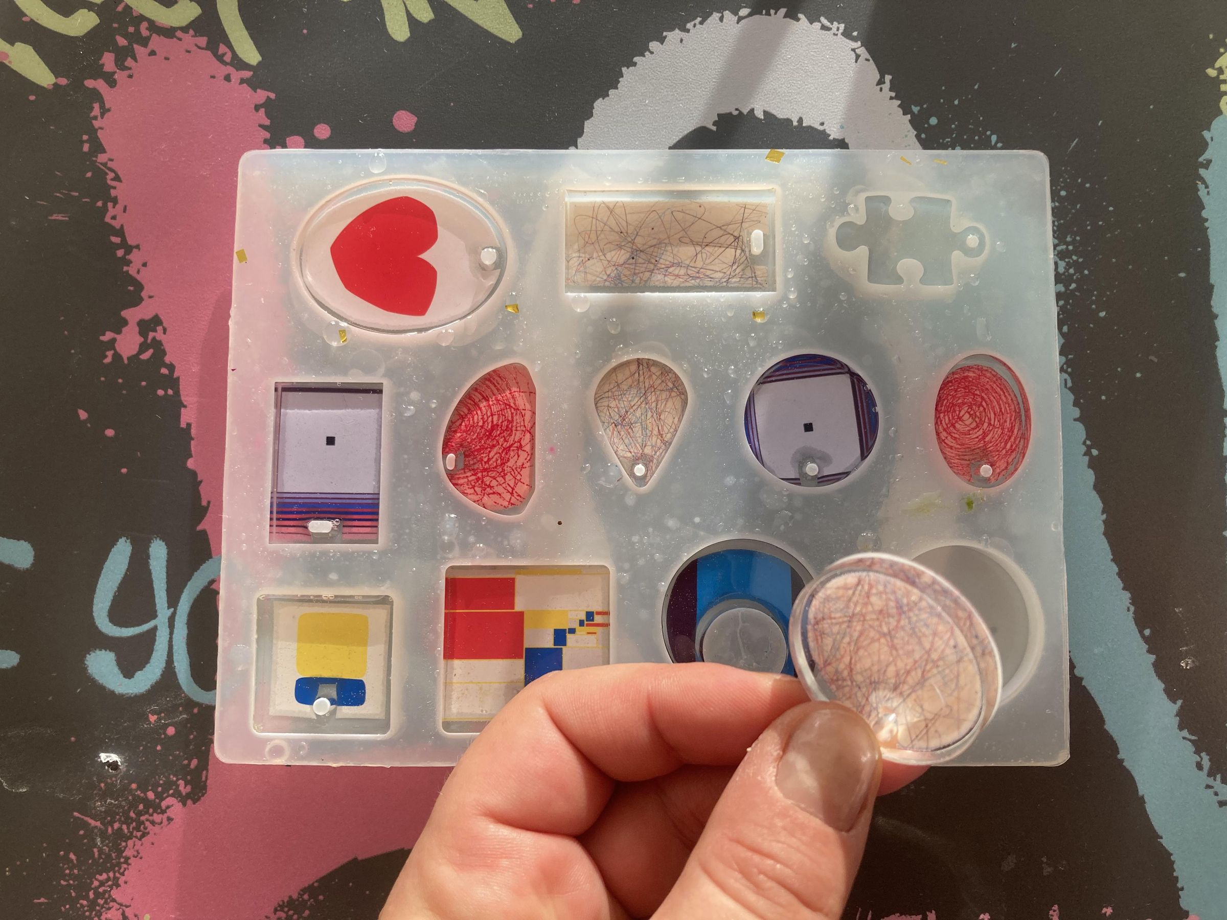 Recode Rethink Resign Jewelry : 11 Steps (with Pictures) - Instructables