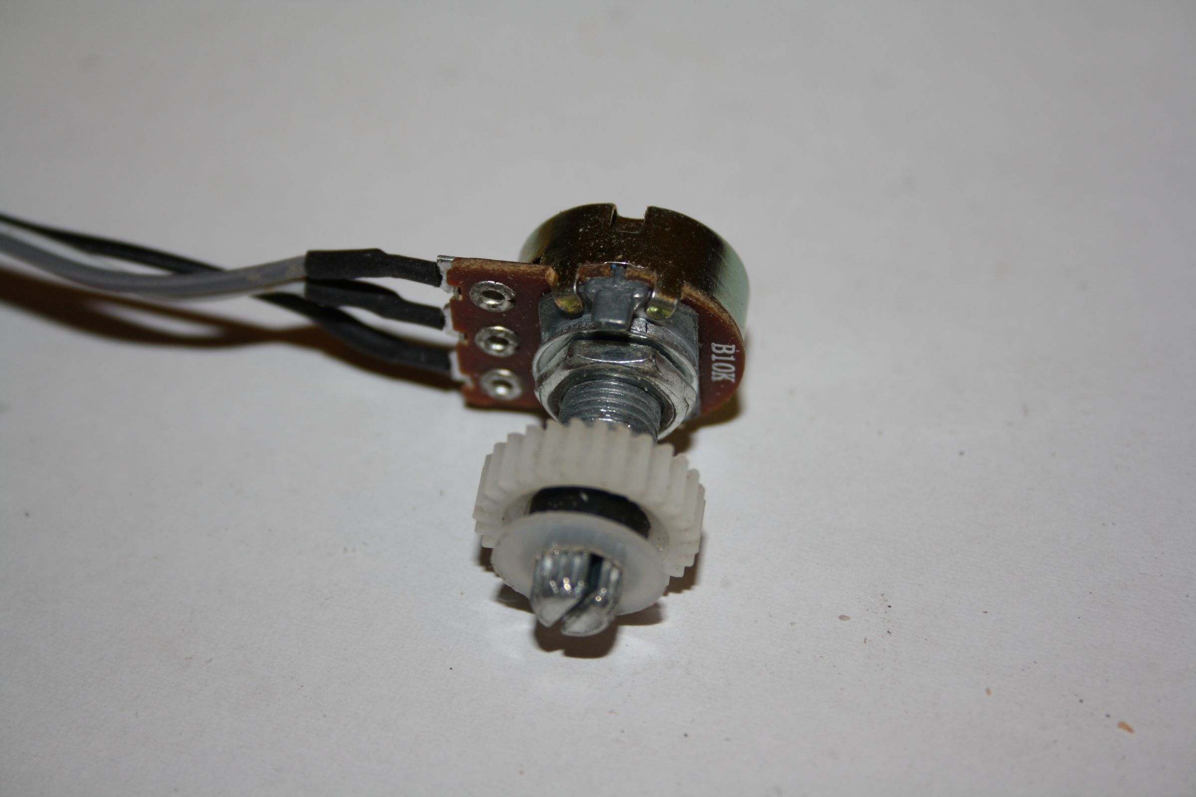 Table-Top Scissors | the Cutting Edge of Technology! : 17 Steps (with ...