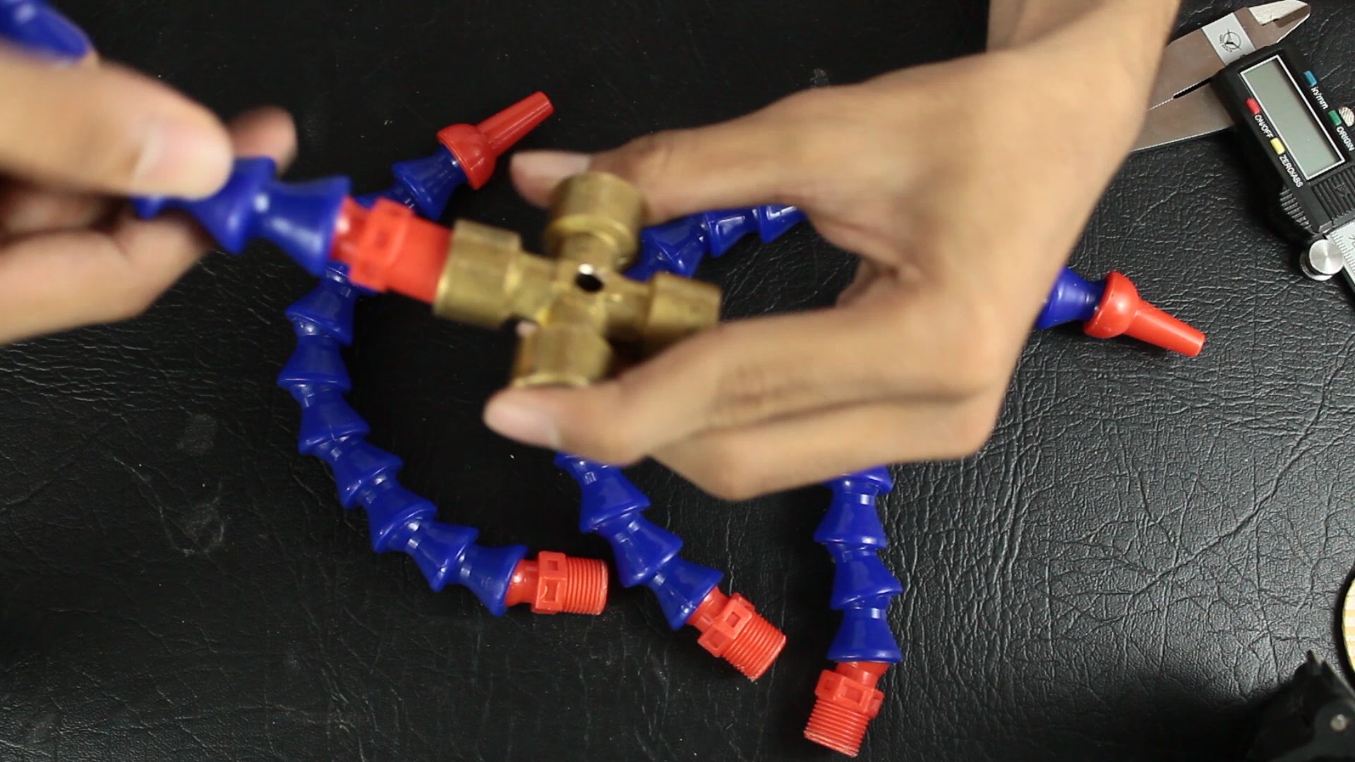 The Spyder-Pod - Your DSLR's New Friend! : 8 Steps (with Pictures ...