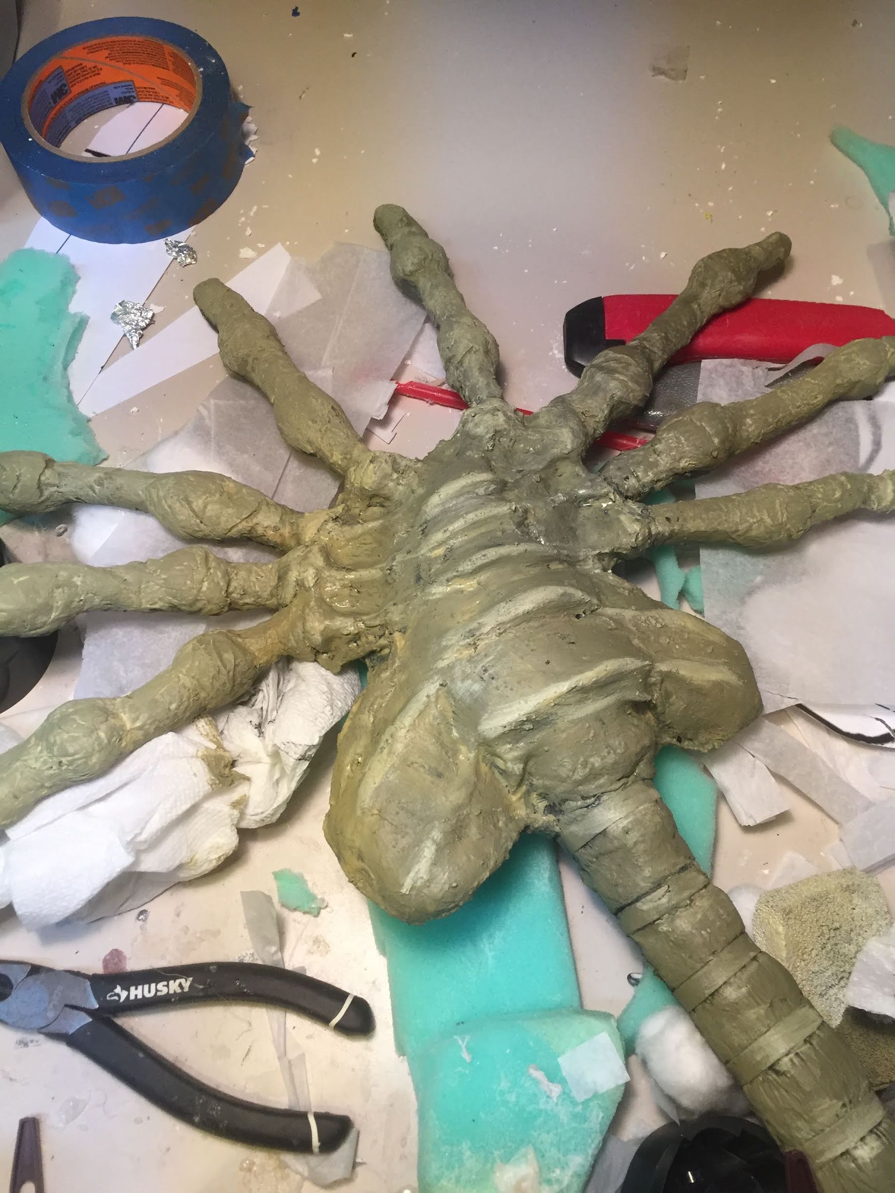 Alien Face Hugger Adjustable Prop and Decoration : 6 Steps (with ...