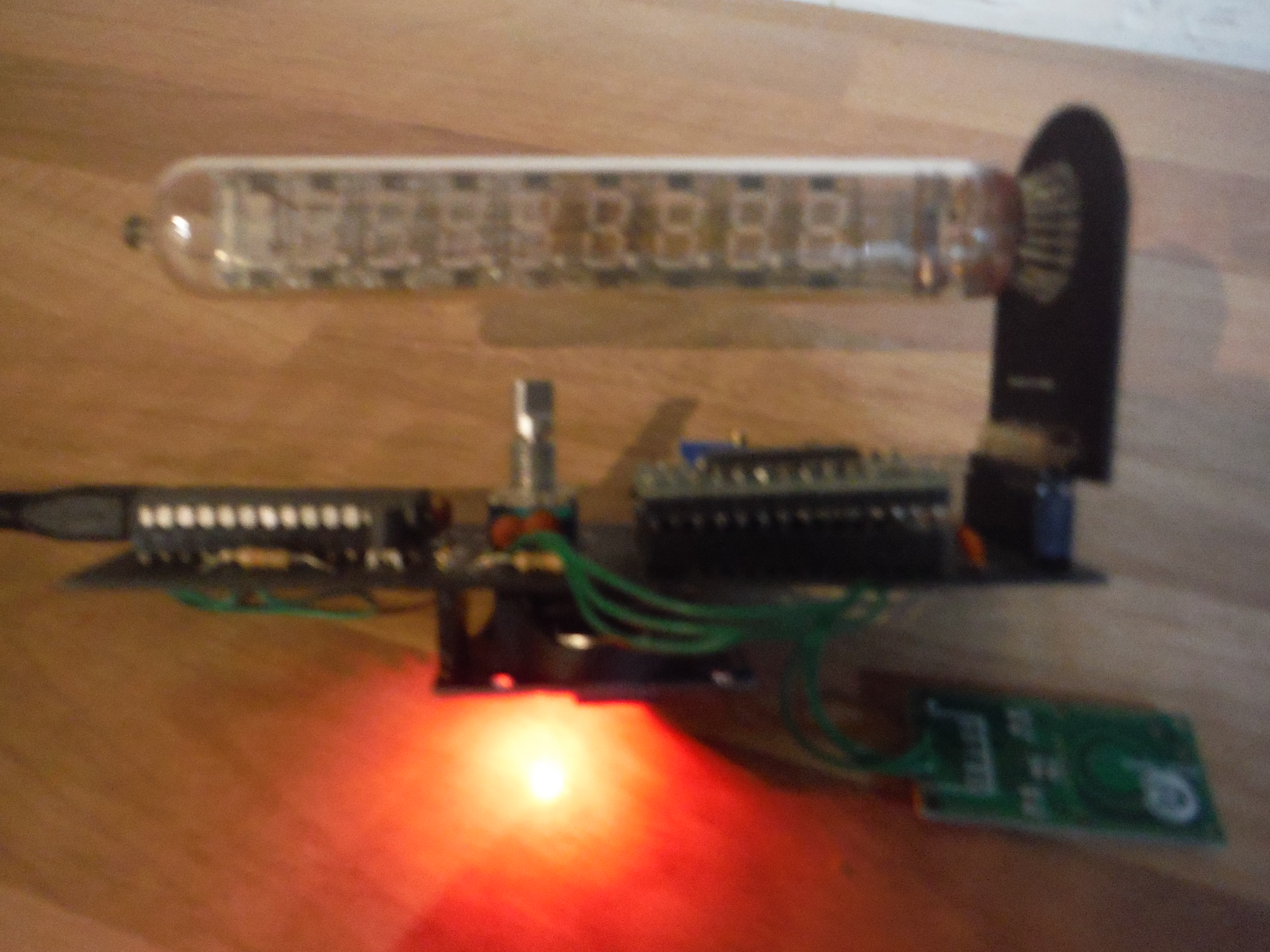 VFD Digital Clock With Low Component Count. : 11 Steps - Instructables