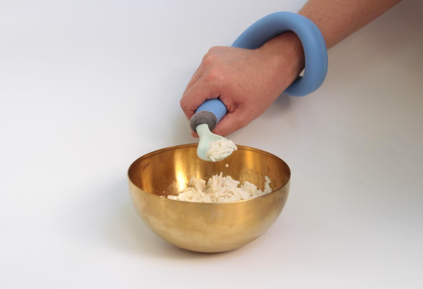 Adaptive Spoon for Cerebral Palsy : 7 Steps - Instructables