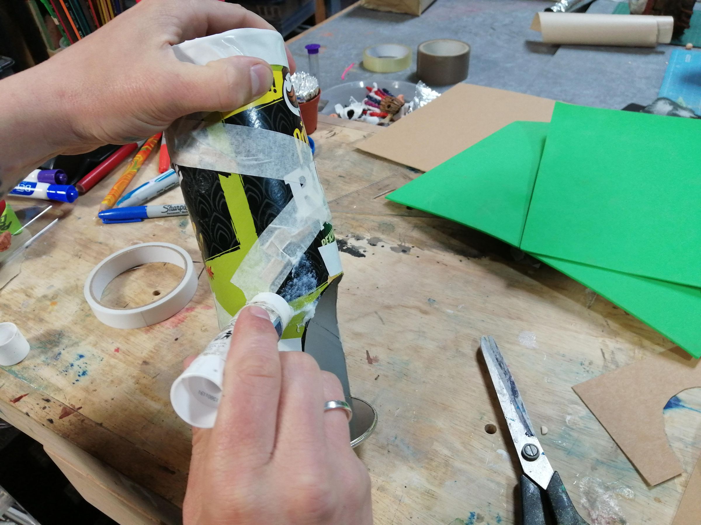Pringles Tube Dice Tower : 9 Steps (with Pictures) - Instructables