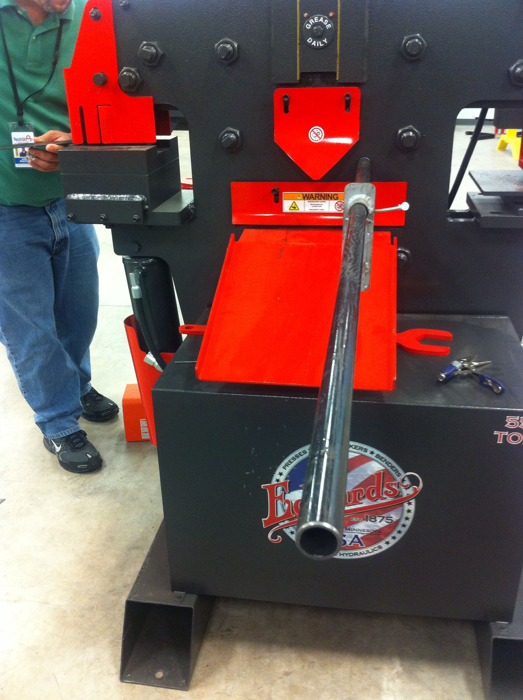 Ironworker and Hydraulic Bender at Techshop : 4 Steps - Instructables