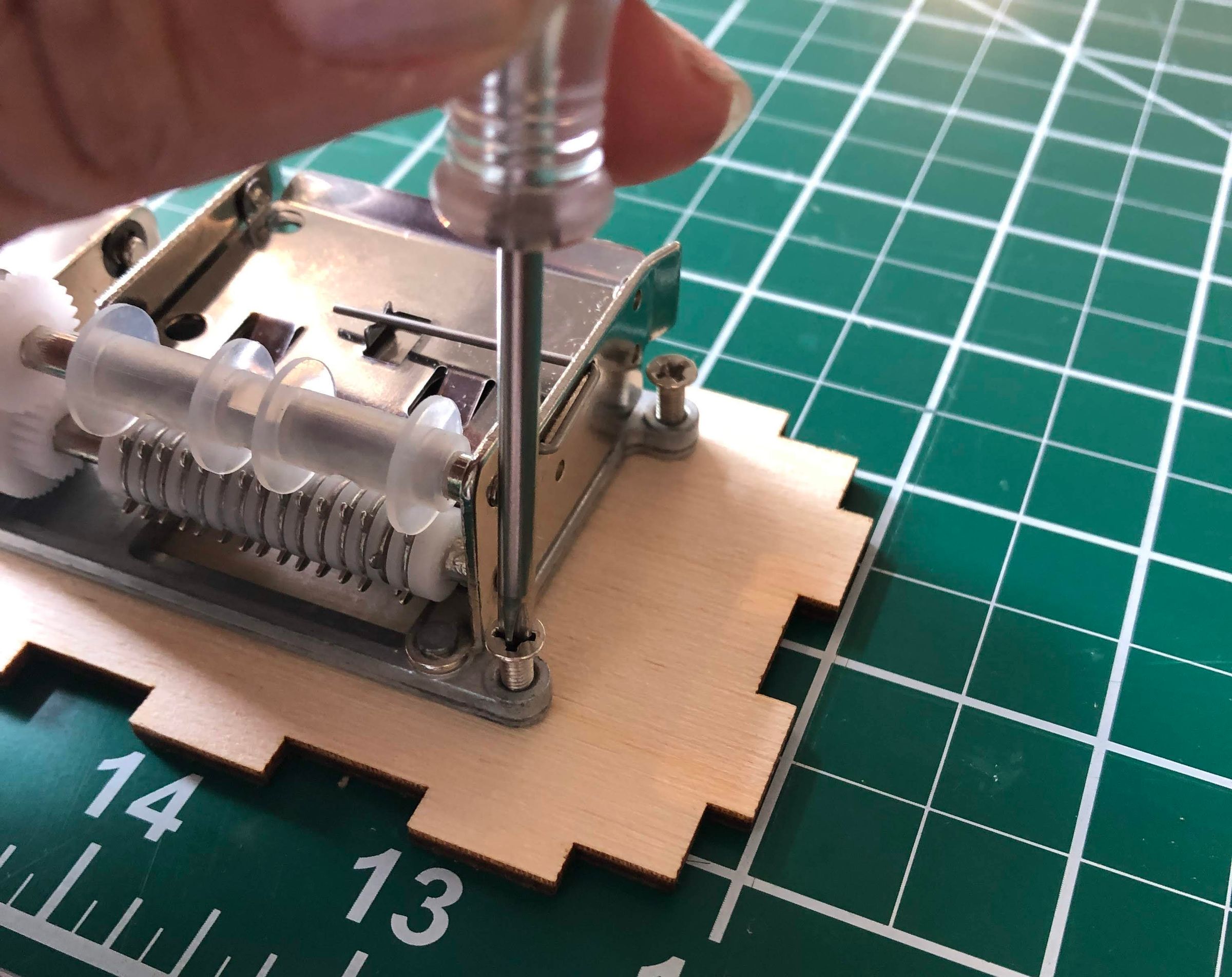 Laser Cut Music Box for Custom Composition : 6 Steps - Instructables