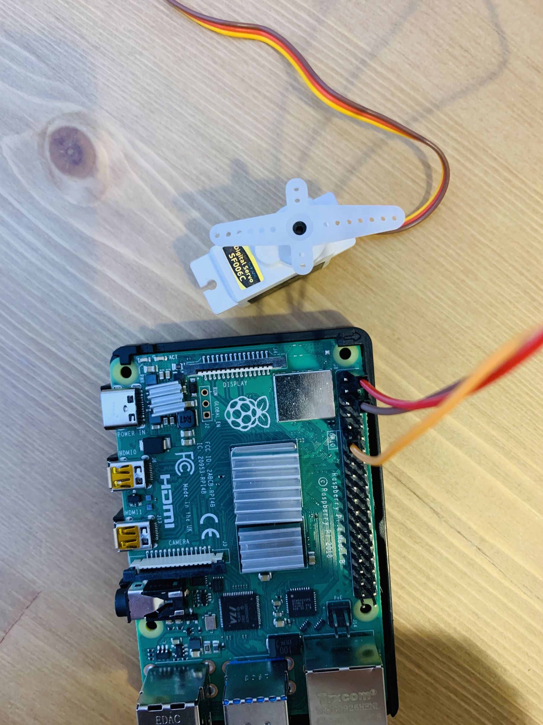 How to Control Servos Using Raspberry Pi - Instructables