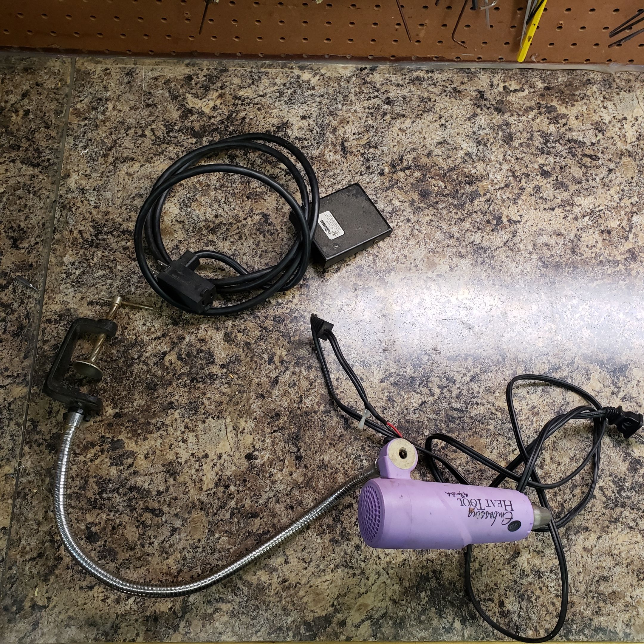 Hands Free Heat Gun for Heat Shrink or Reflow. Recyle! - Instructables