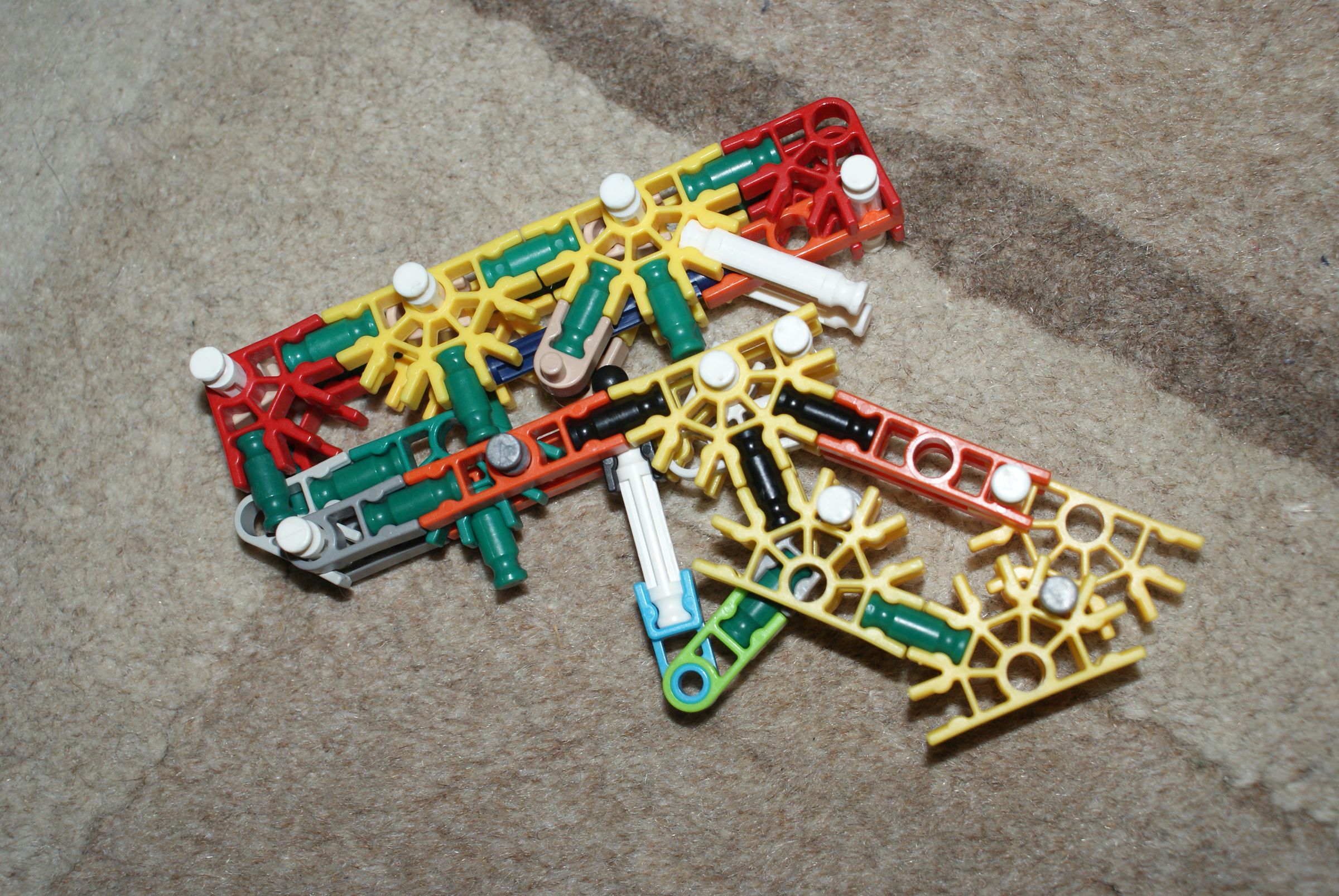 Building a K'nex Glock 39 : 3 Steps - Instructables