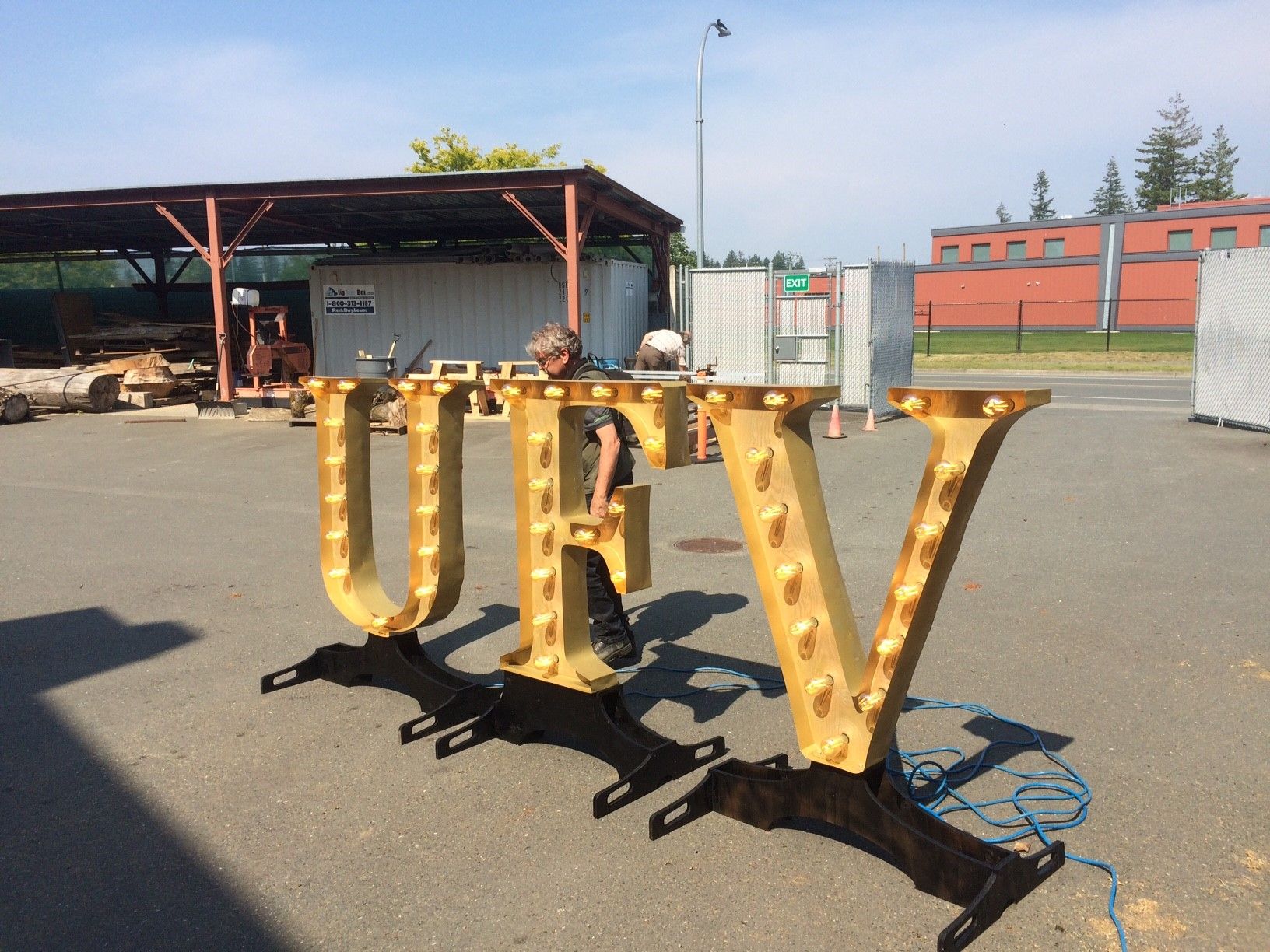 Massive "Marquee Letter" Decorations! : 14 Steps (with Pictures ...