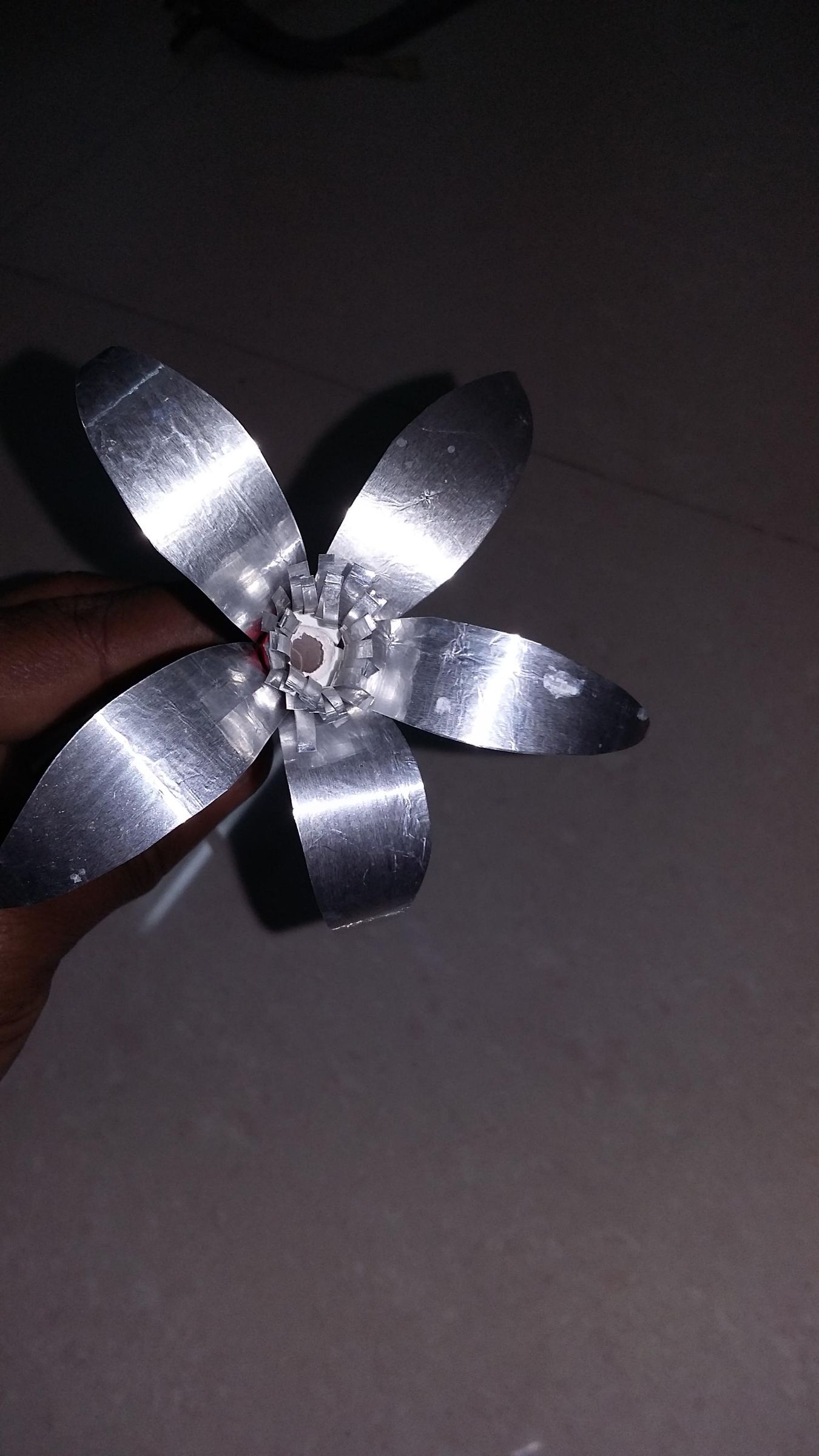 Tinfoil Flower : 8 Steps (with Pictures) - Instructables