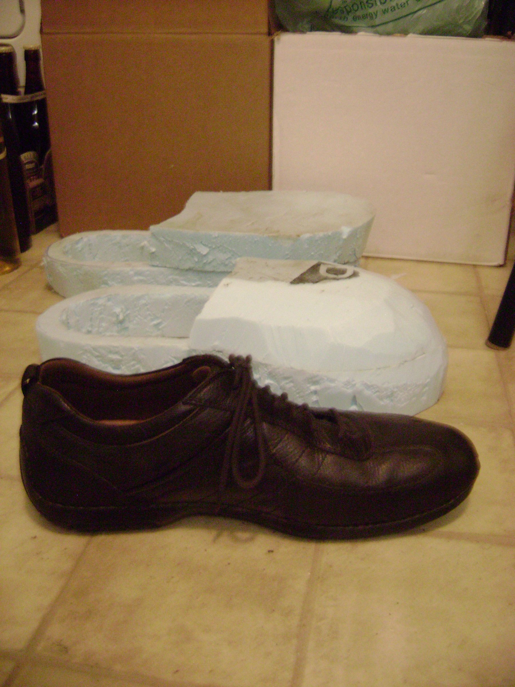 Giant Clown Shoes for Next to Nothing : 6 Steps (with Pictures ...