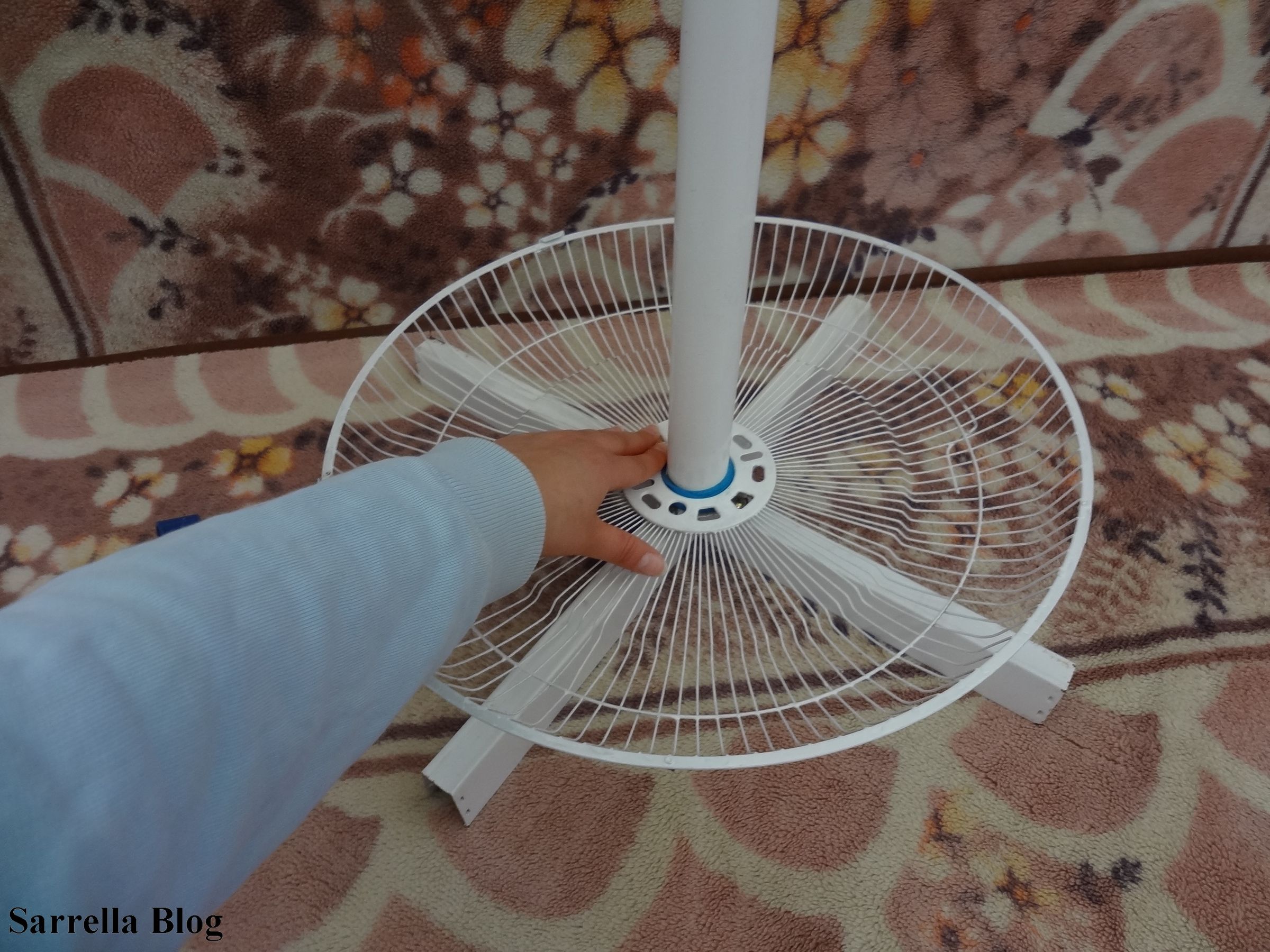 Shoes Storage Stand Out of Old Fans : 30 Steps (with Pictures ...