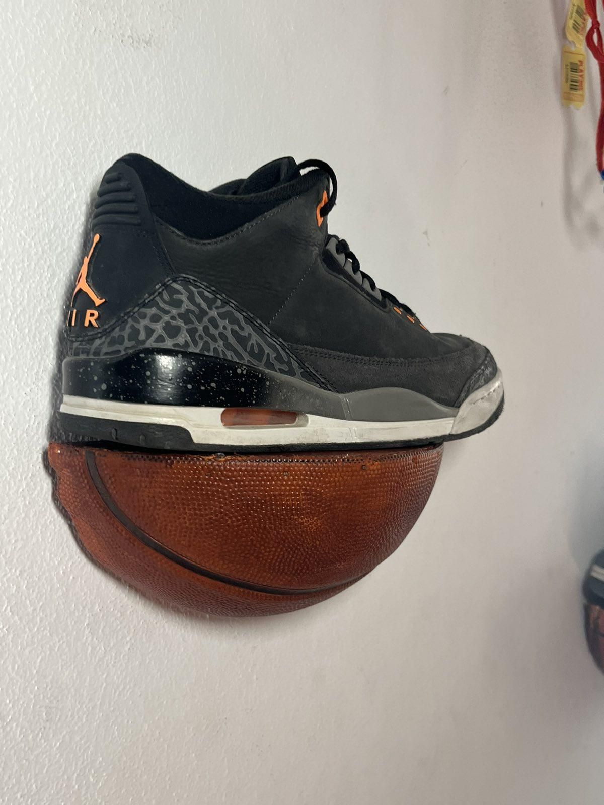 Easy Basketball Shelves : 5 Steps - Instructables