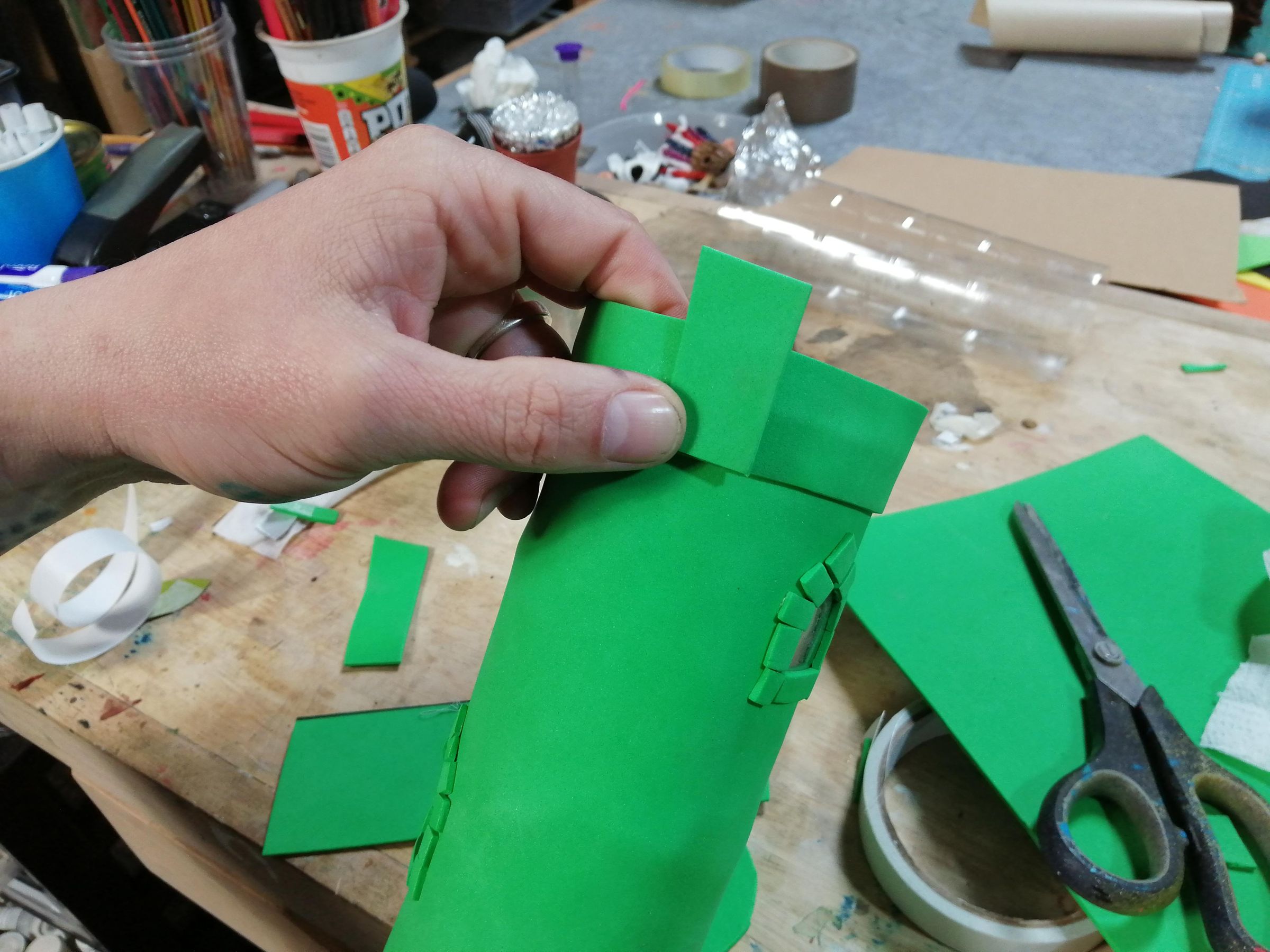 Pringles Tube Dice Tower : 9 Steps (with Pictures) - Instructables