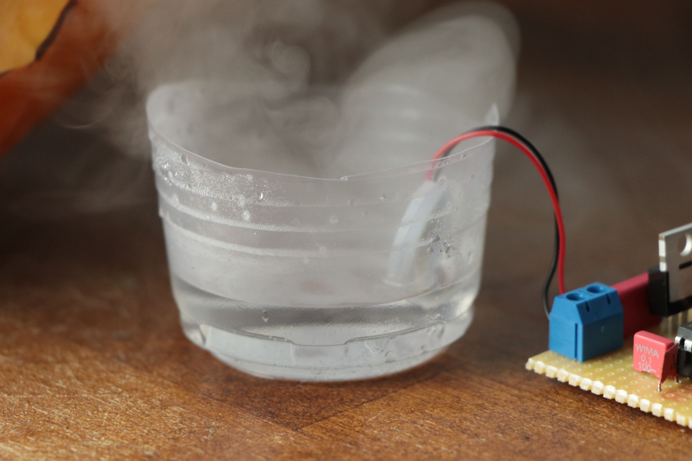 Make Your Own Super Simple Ultrasonic Mist Maker : 4 Steps (with ...