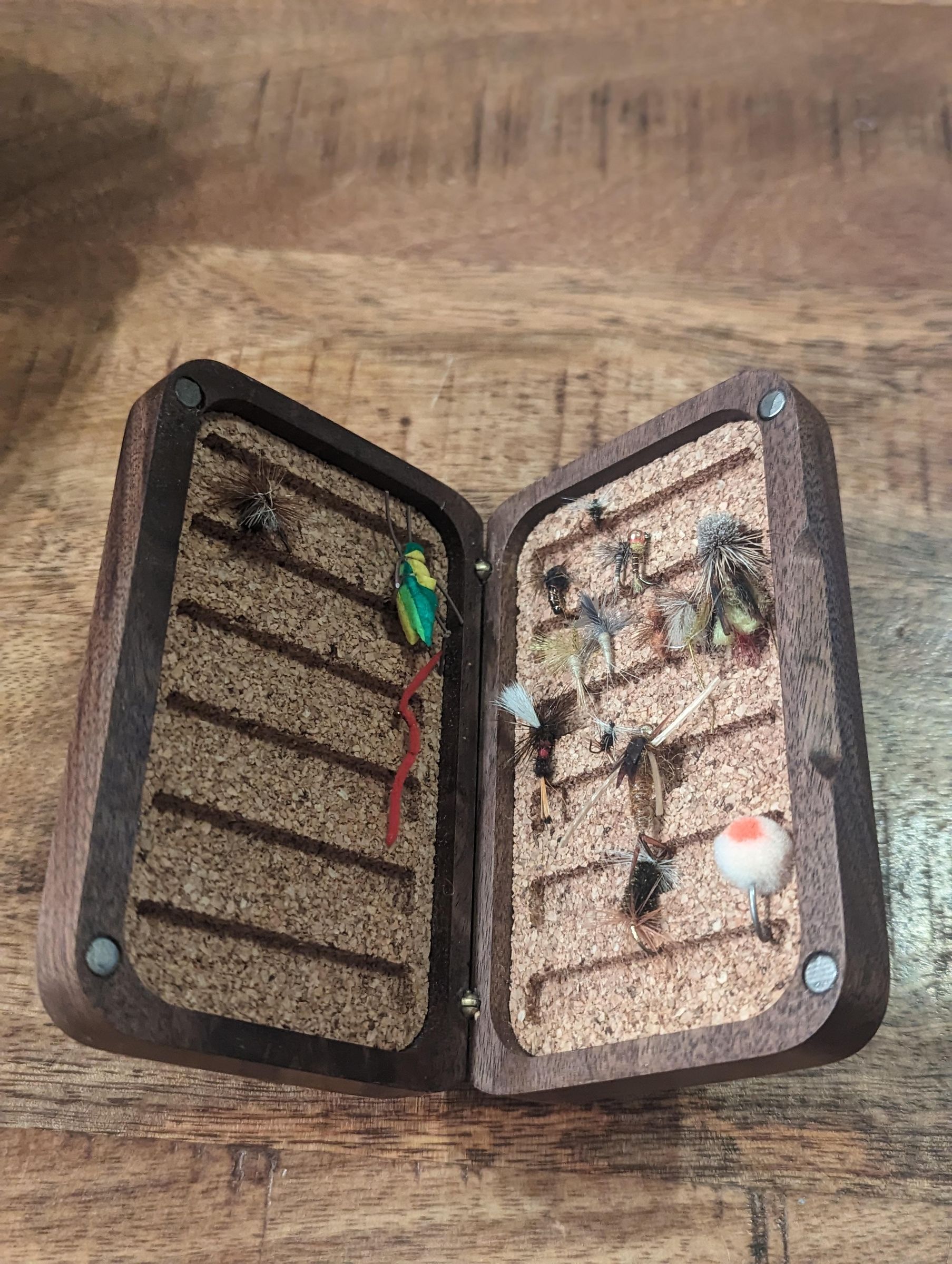 Fly Fishing Pocket Lure Box : 8 Steps (with Pictures) - Instructables