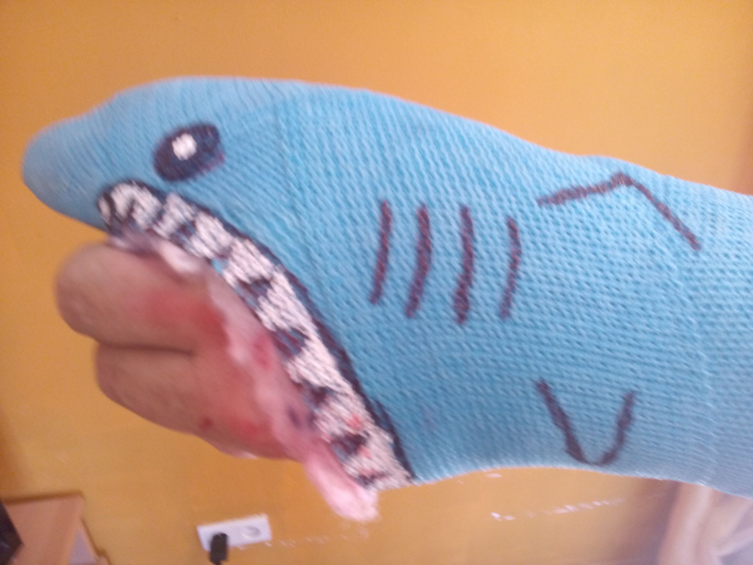 Decorating a Hand Pot Cast : 3 Steps - Instructables