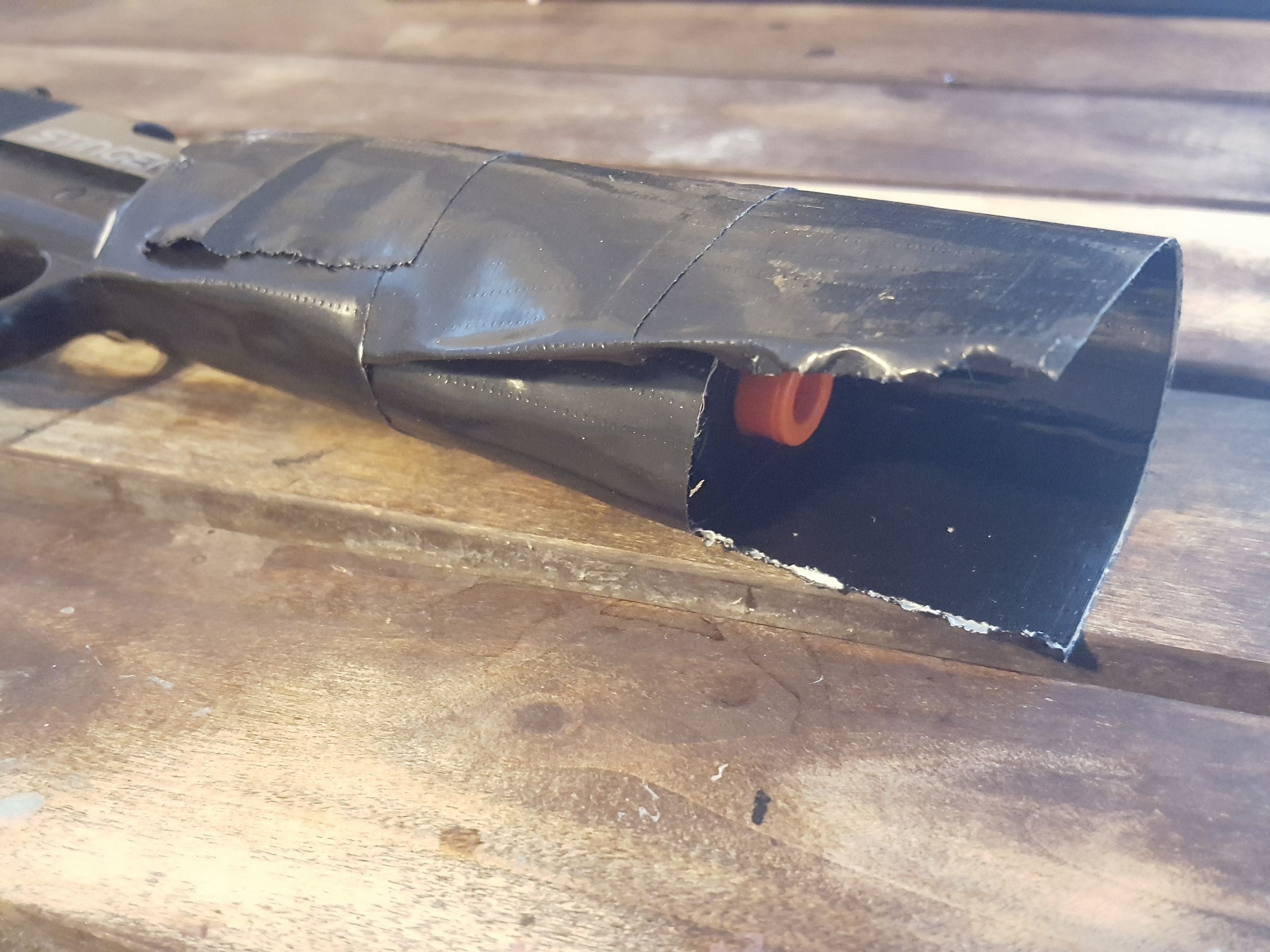 DuckTape Airsoft Pistol Leg Strap : 11 Steps - Instructables