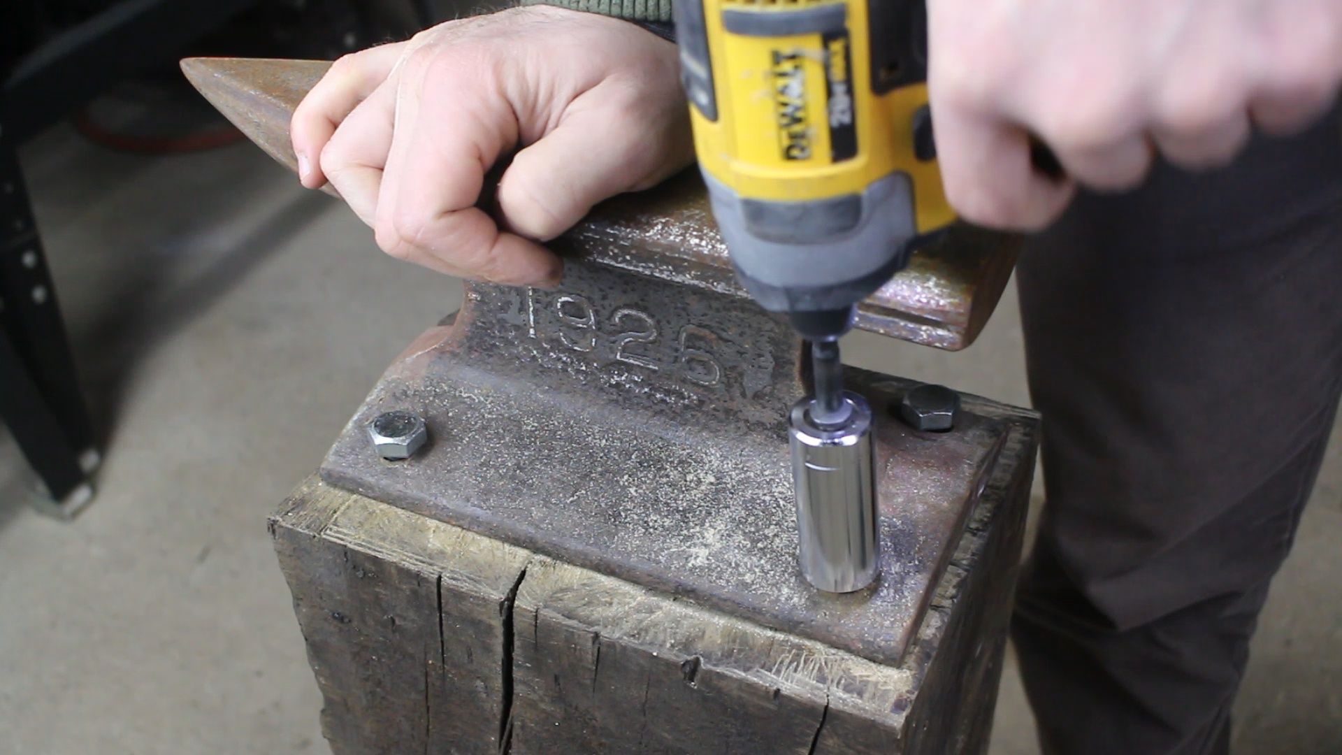 DIY Railroad Anvil Stand : 5 Steps (with Pictures) - Instructables