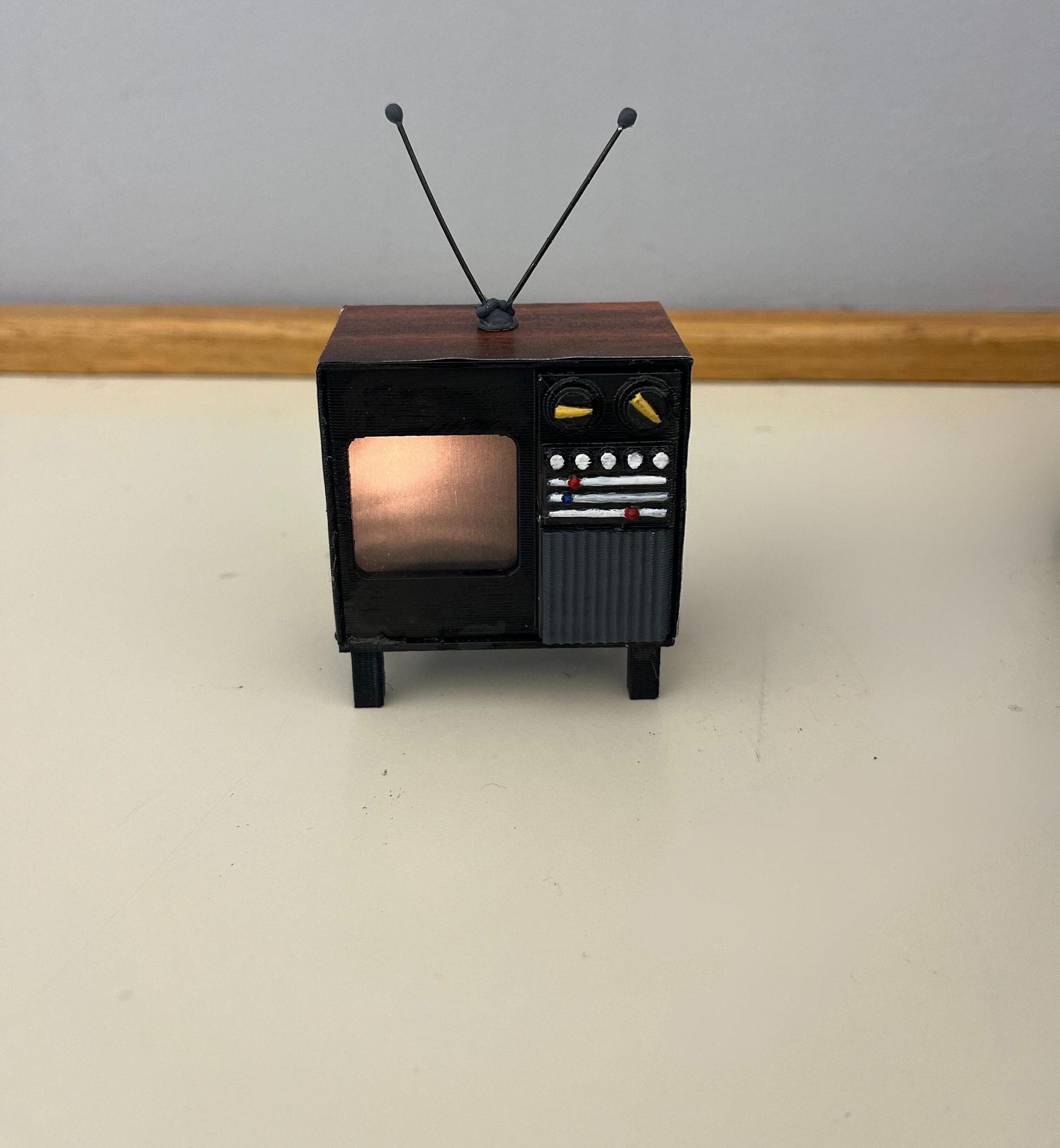Retro Vintage TV 3D Print : 5 Steps - Instructables