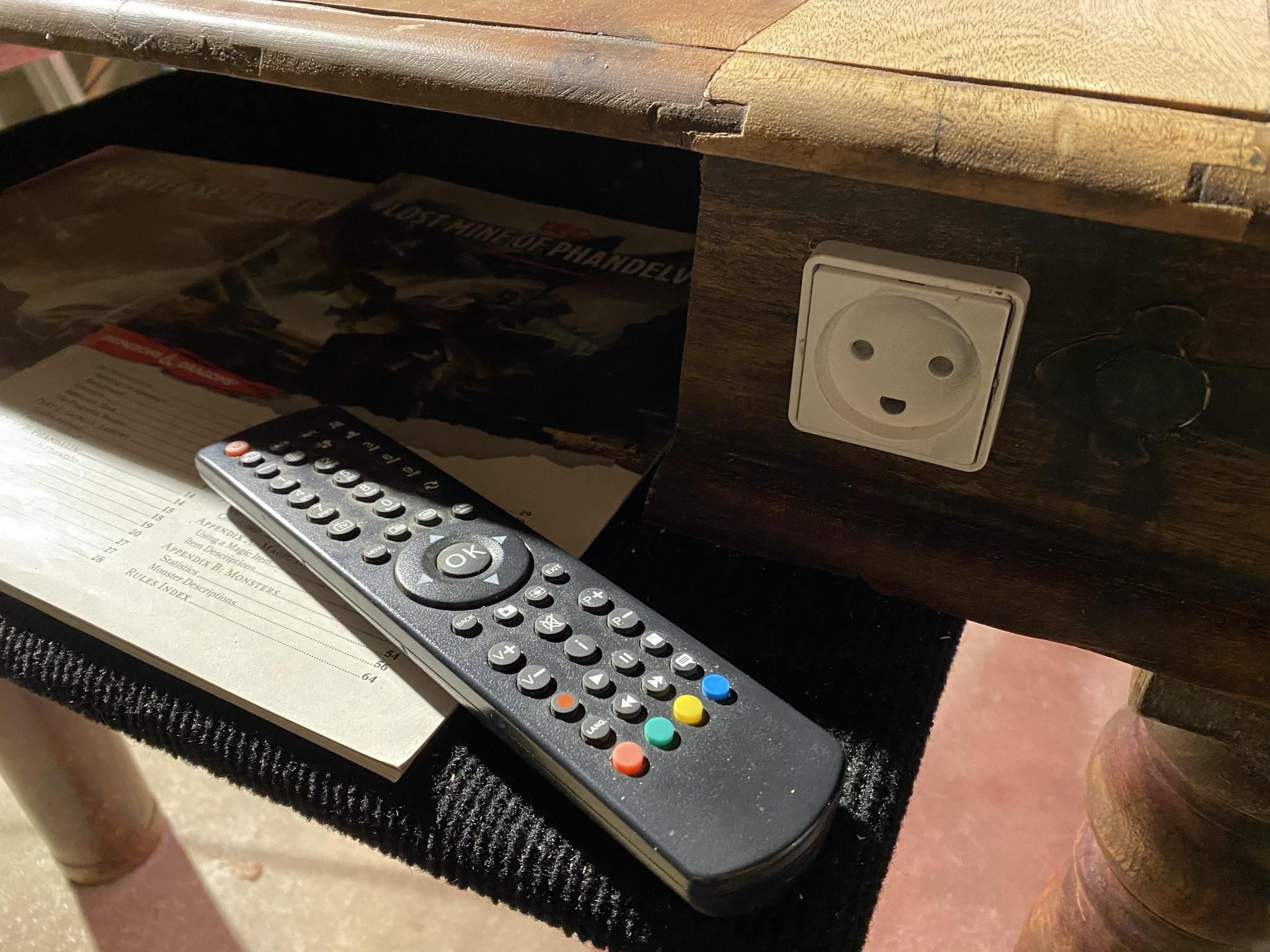 The Ultimate D&D Tabel : 9 Steps (with Pictures) - Instructables