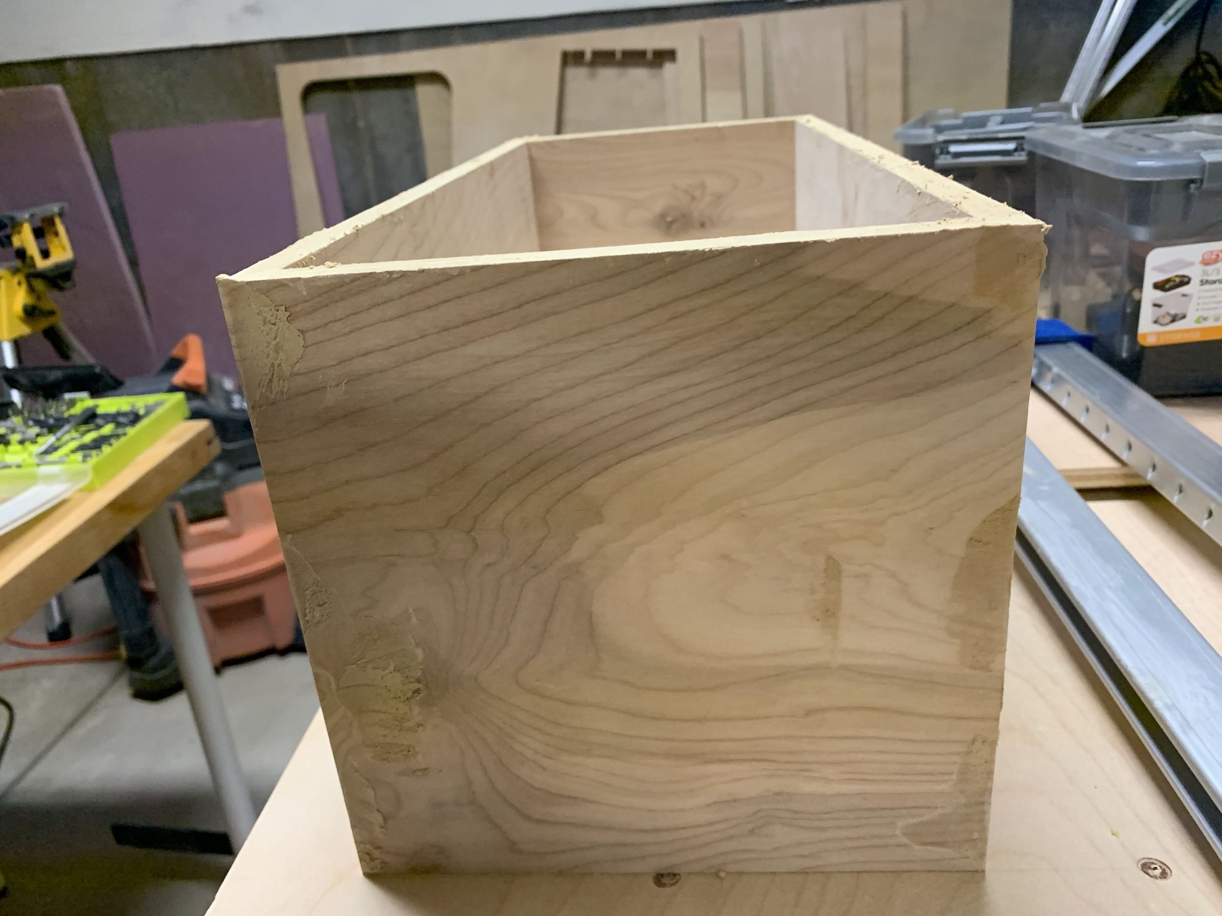 Floating Box Shelf : 10 Steps (with Pictures) - Instructables