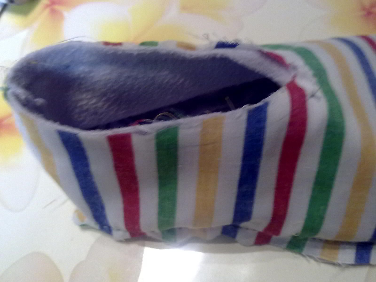 Reversible Soft Slipper Shoes : 7 Steps (with Pictures) - Instructables