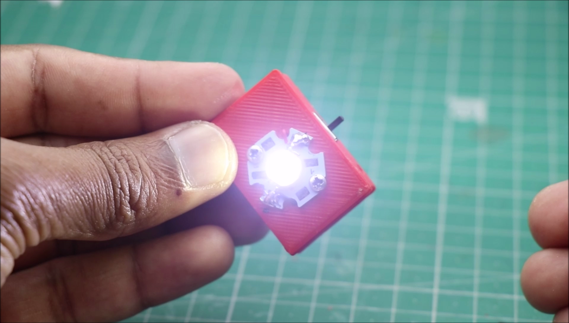 How to Make Mini Rechargeable Powerful LED Light : 8 Steps (with ...