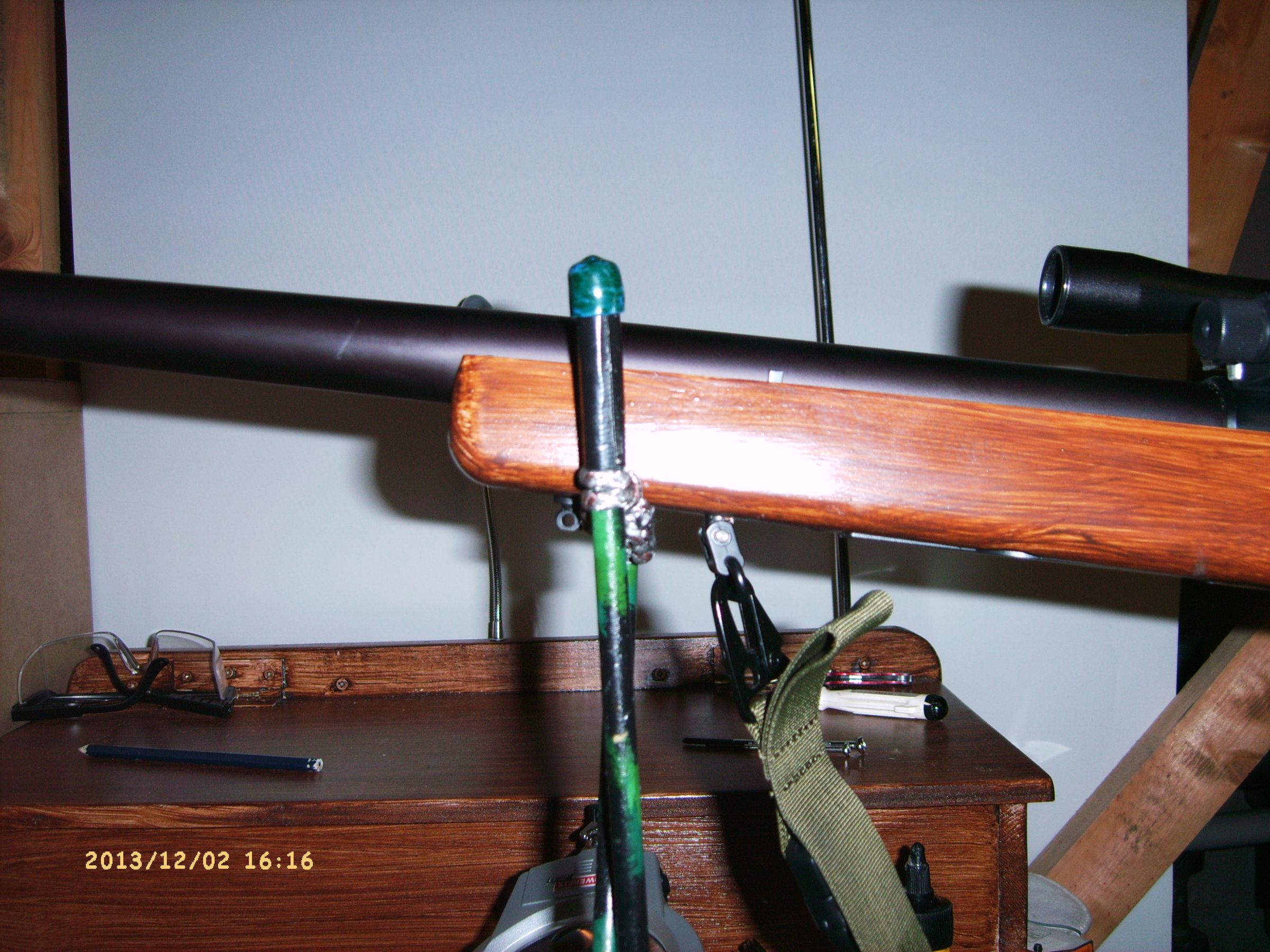 Shooting Stick : 4 Steps - Instructables