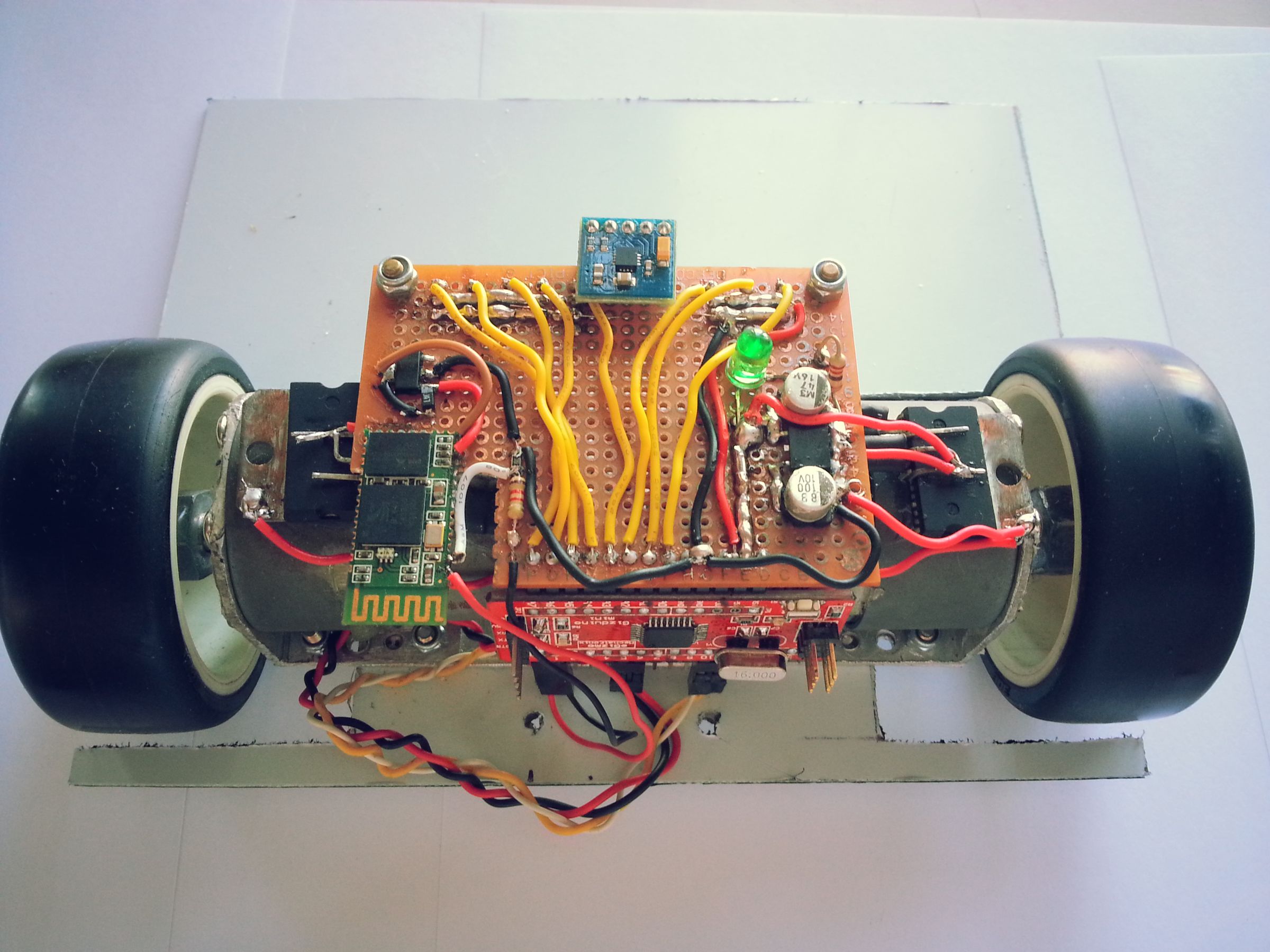 DIY Multipurpose Robot (Sumobot, Spybot, Mazebot, Bluetooth...) : 12 ...