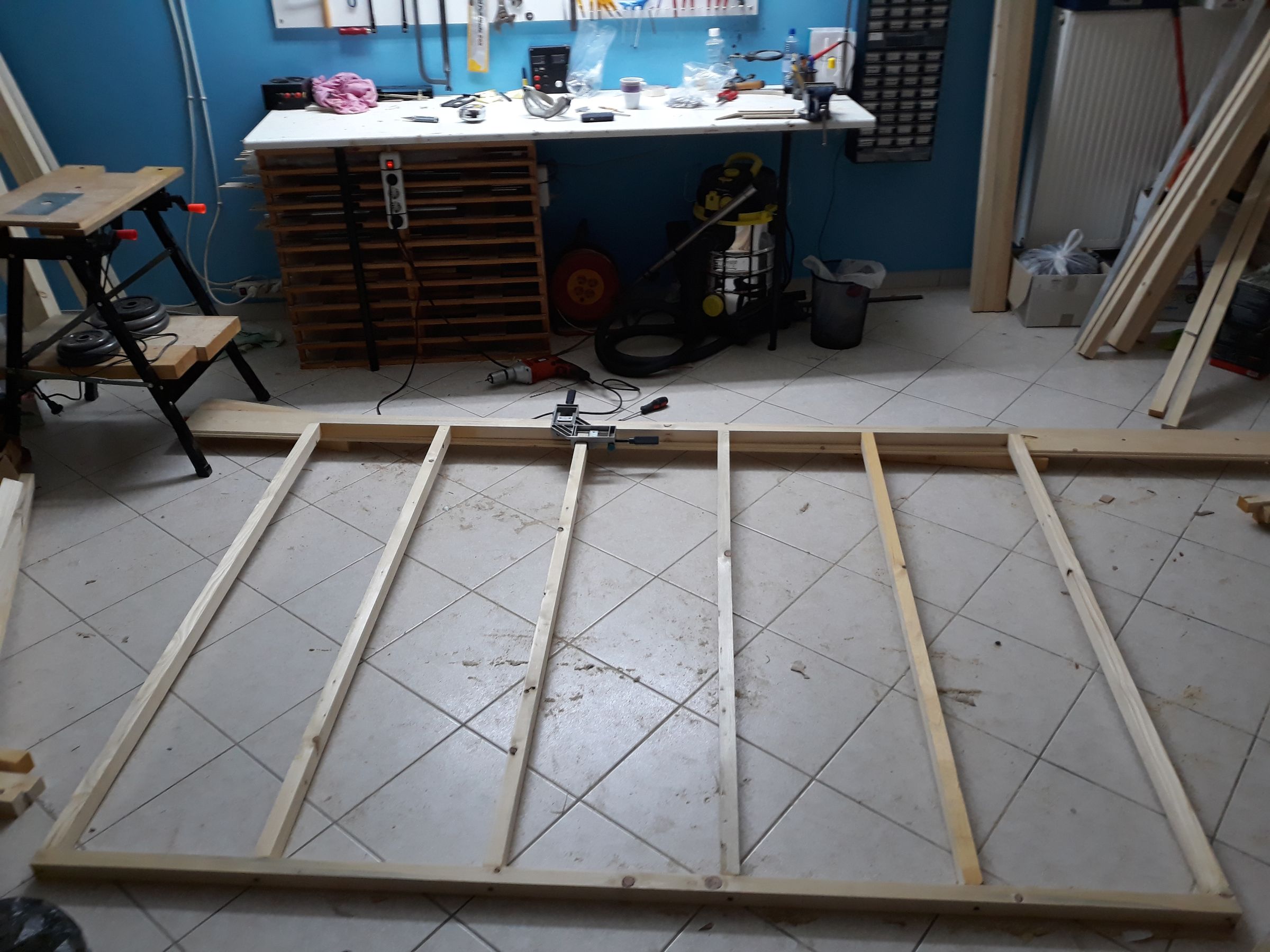 Treehouse on Two Trees : 22 Steps (with Pictures) - Instructables