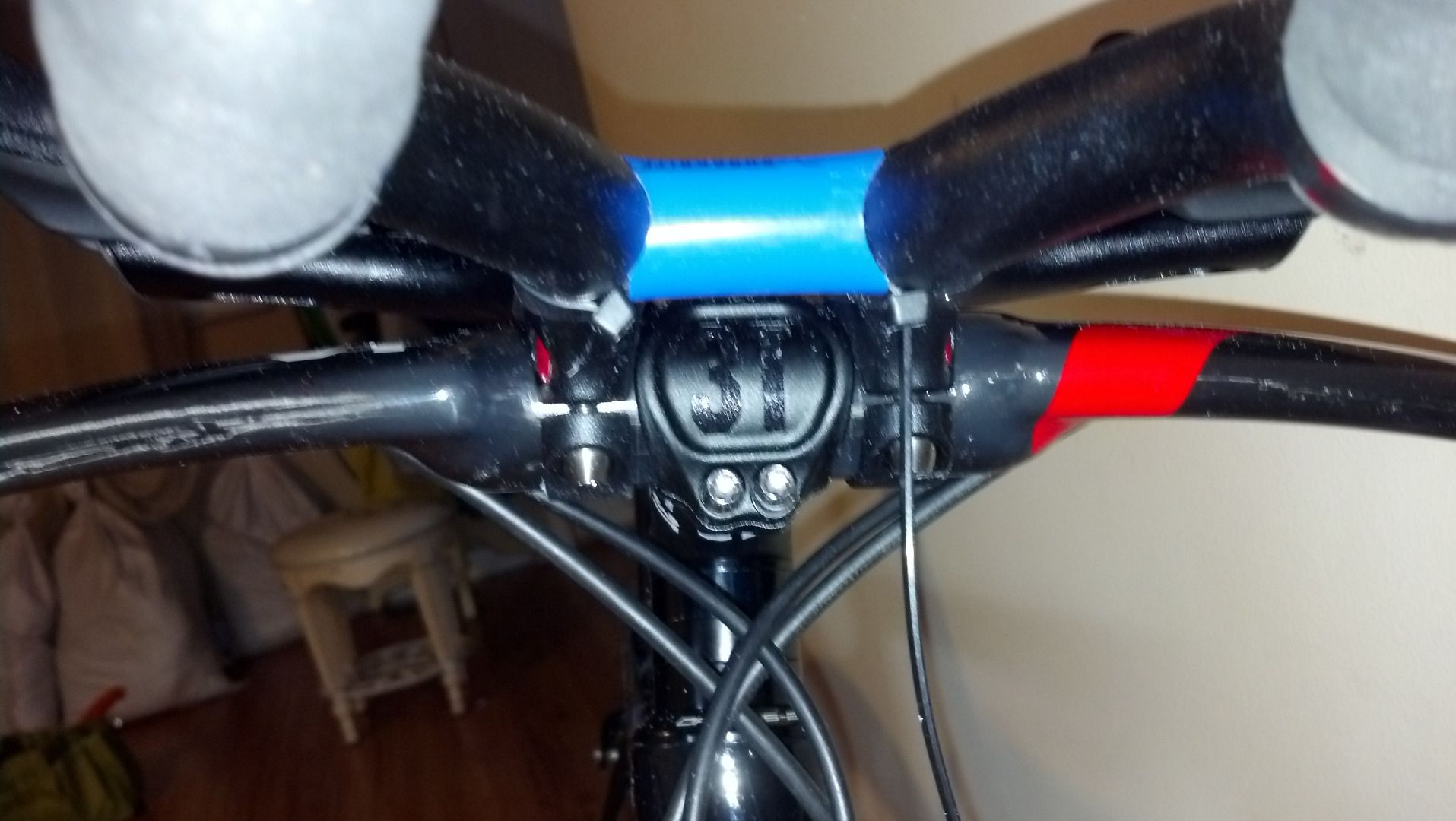 DIY Tri-bar Computer Mount : 7 Steps - Instructables