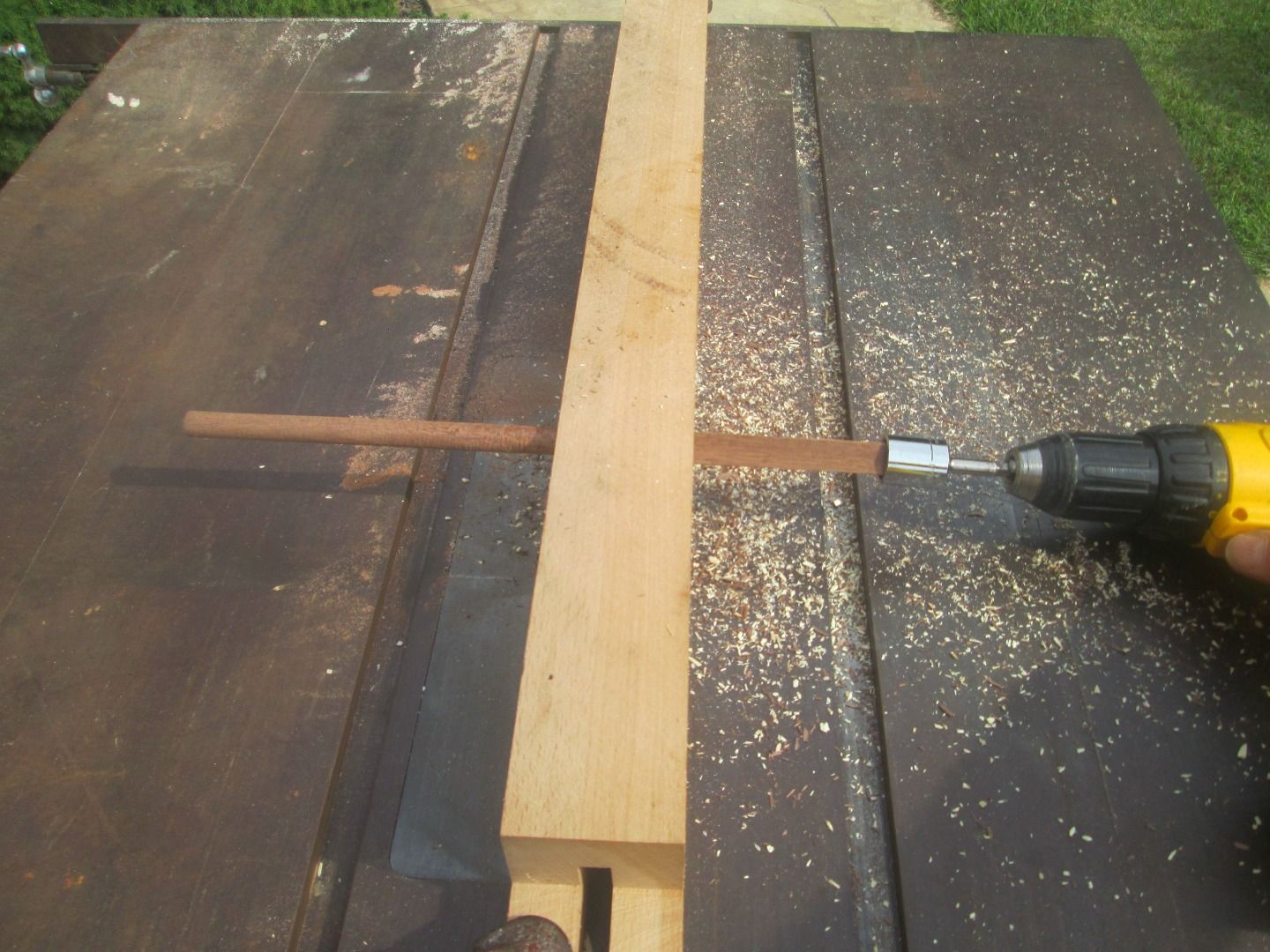 Making Dowel Rods With a Table Saw : 8 Steps (with Pictures ...