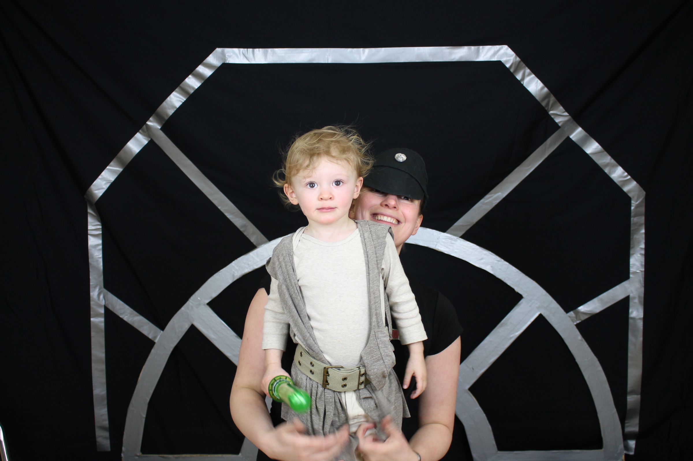 Super Quick Last Minute Toddler Jedi Costume : 3 Steps (with Pictures ...