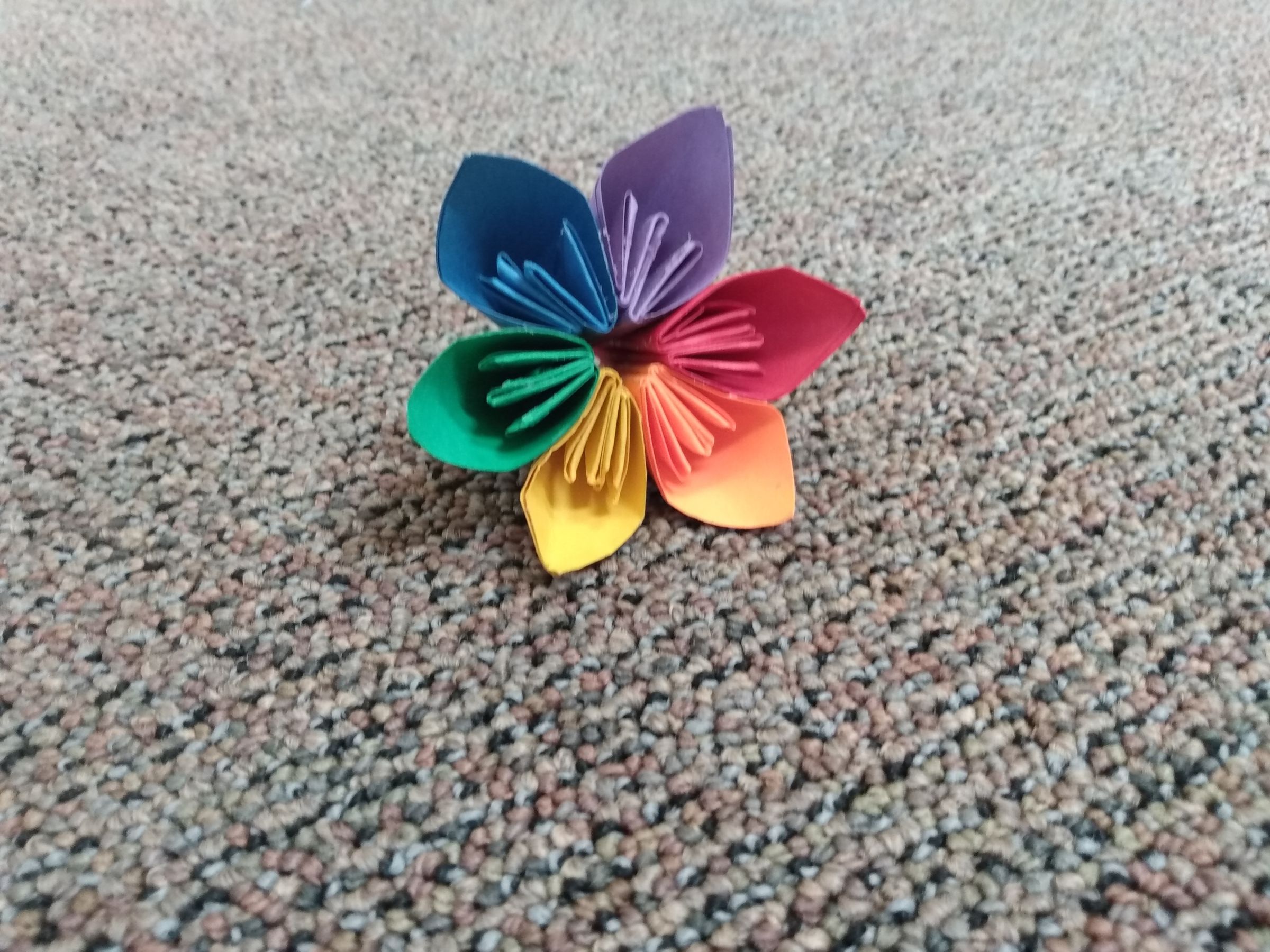 Create a 3D Rainbow Flower! : 12 Steps - Instructables