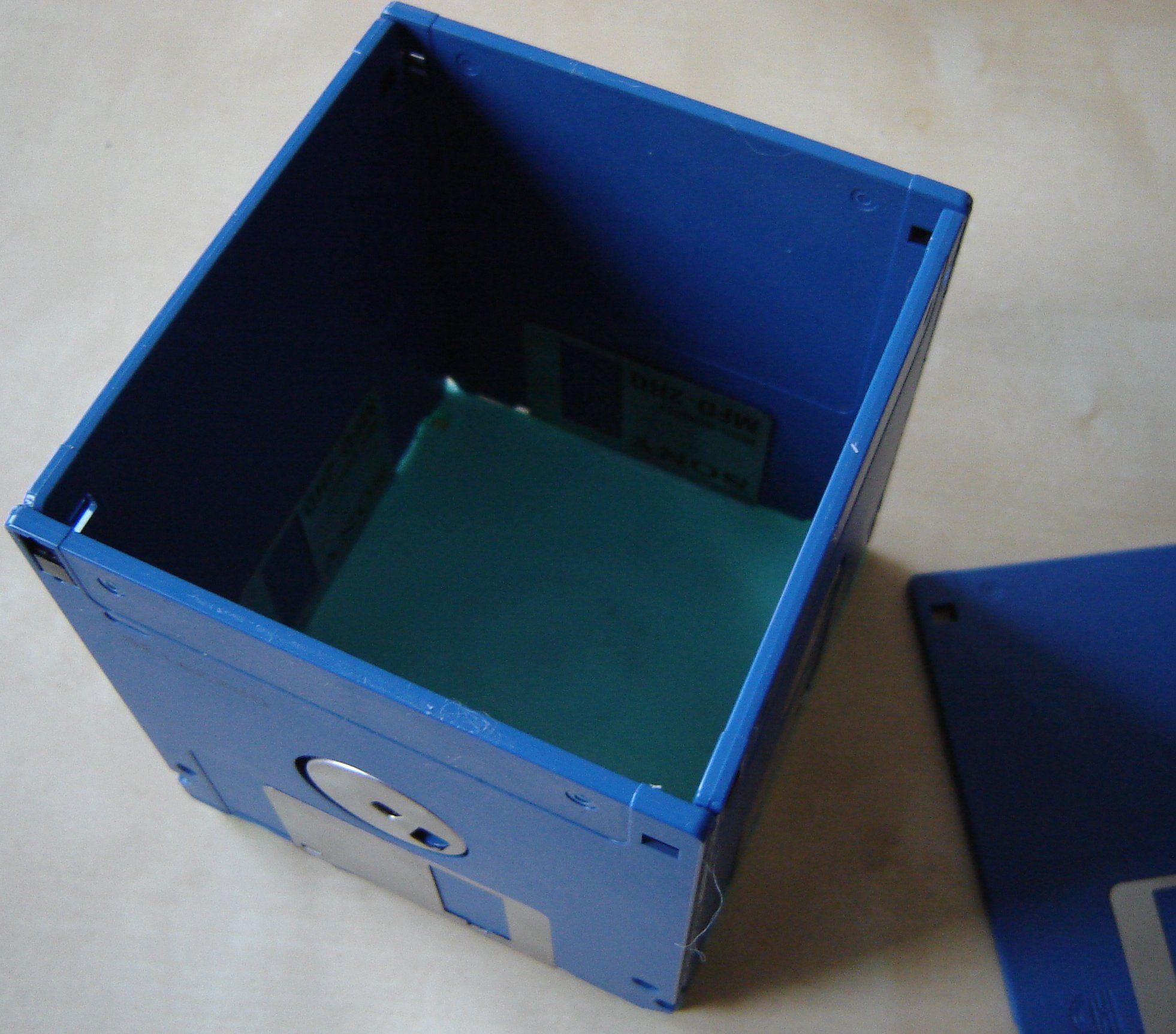 Floppy Disk Planter : 9 Steps (with Pictures) - Instructables