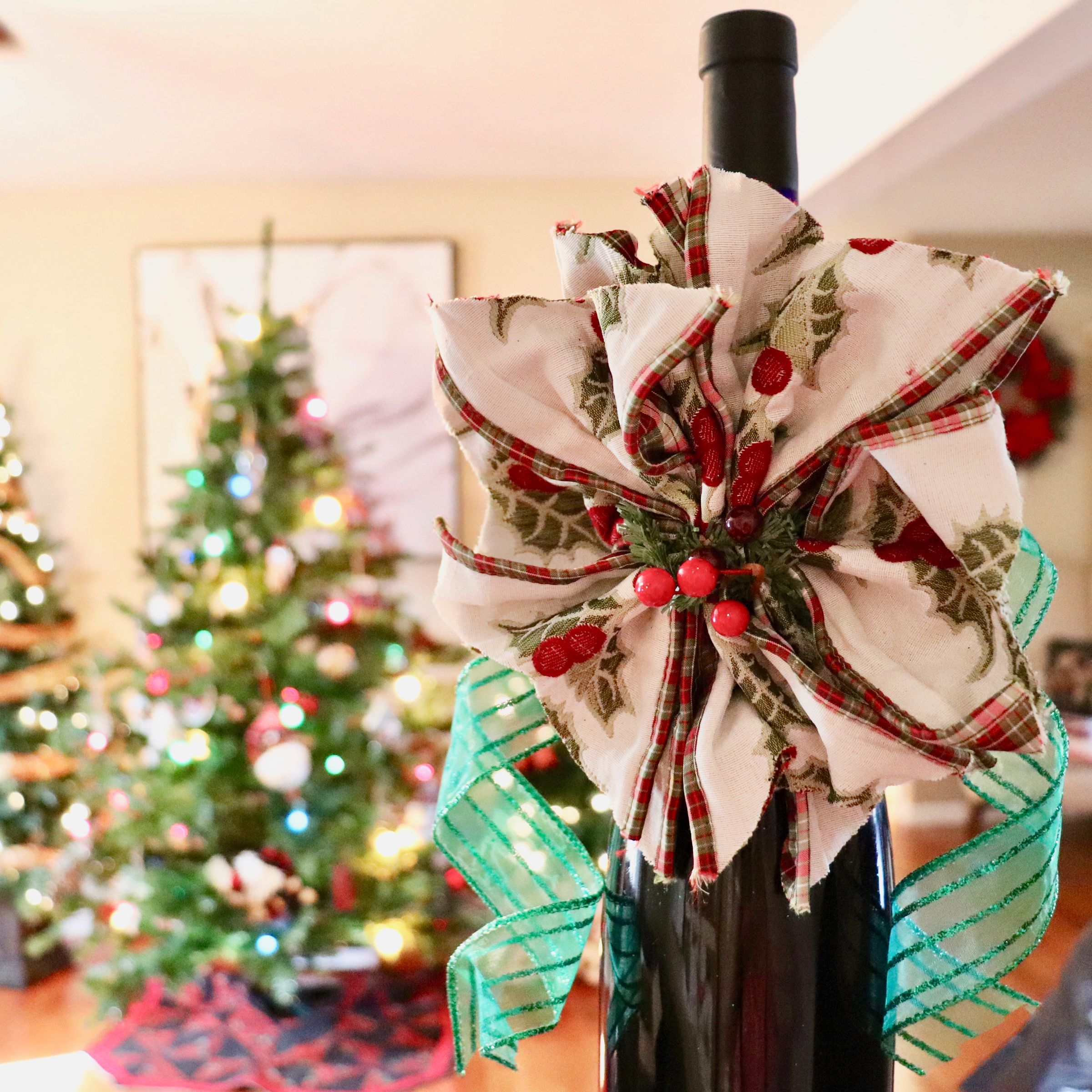 Holiday Decorative Gift Bows : 5 Steps - Instructables