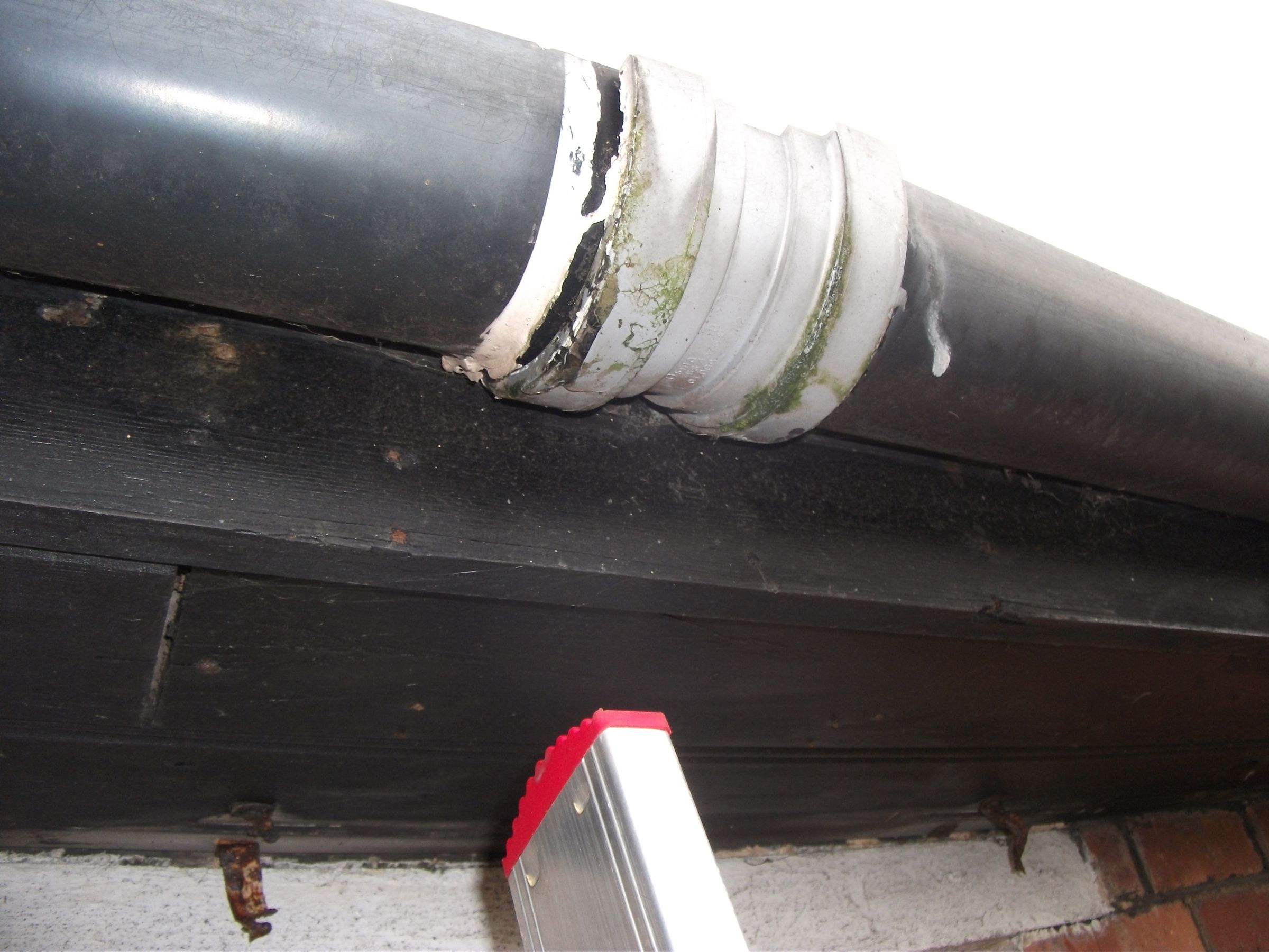 How to Repair a Leaking Gutter Union Joint (and Poly Tunnel) : 14 Steps ...