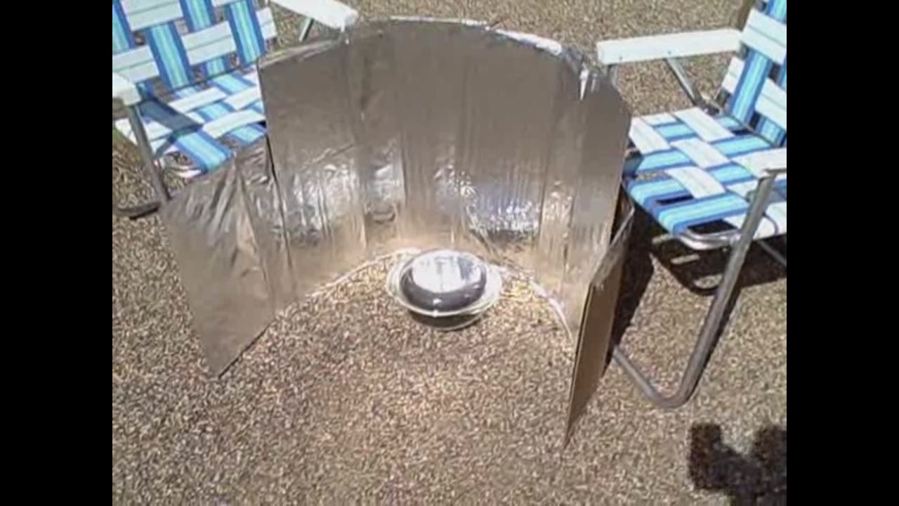 Simplest Solar Cooker Ever! (cardboard and Foil Oven) Cheapest/easiest ...