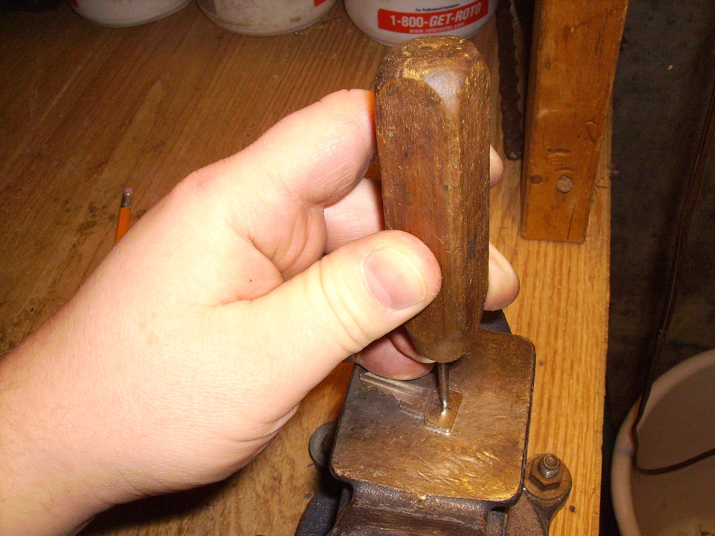 Repair a Broken Key Handle. : 6 Steps - Instructables