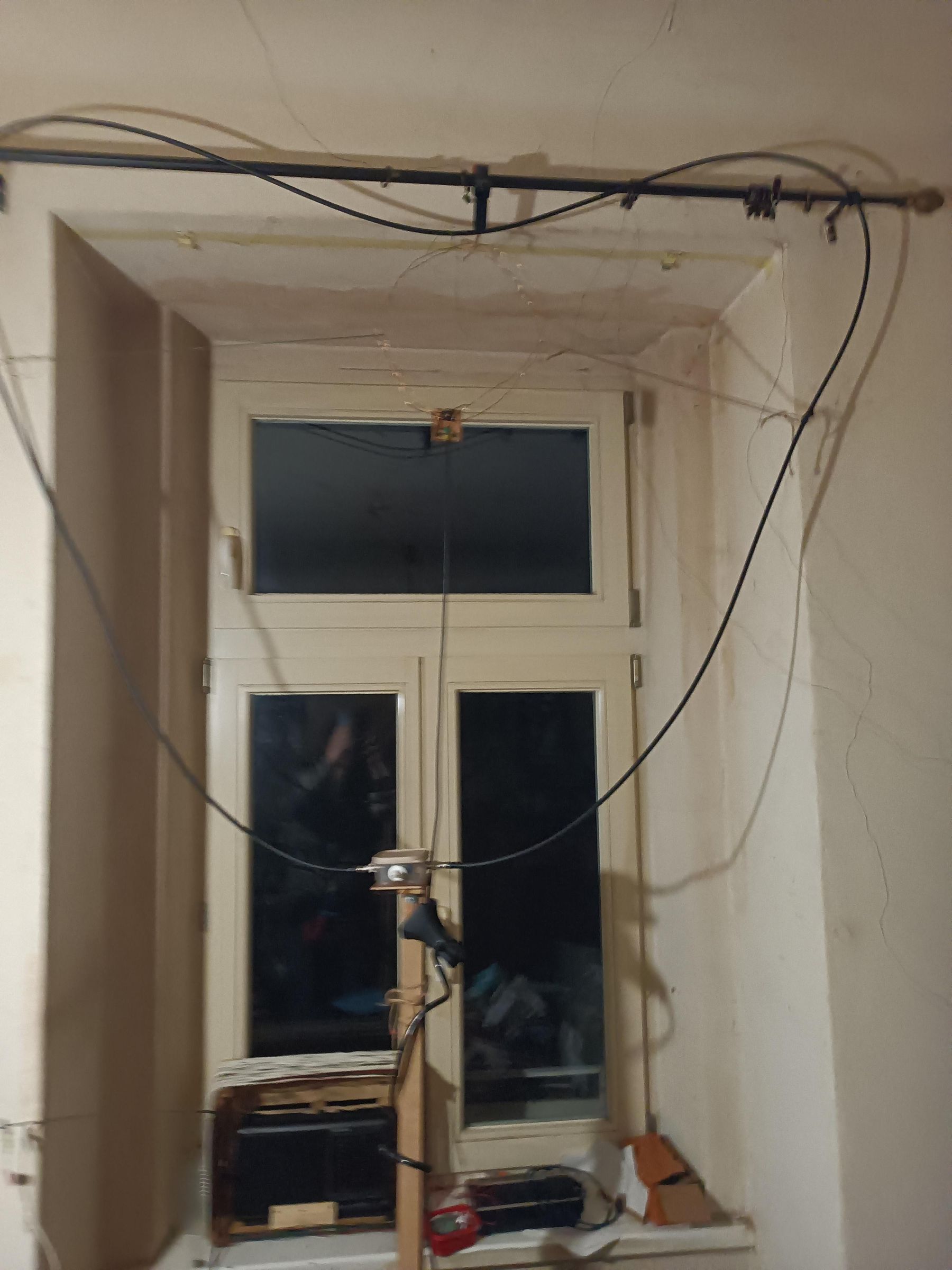 Magnetic Loop Antenna and Mr. Faraday : 3 Steps - Instructables