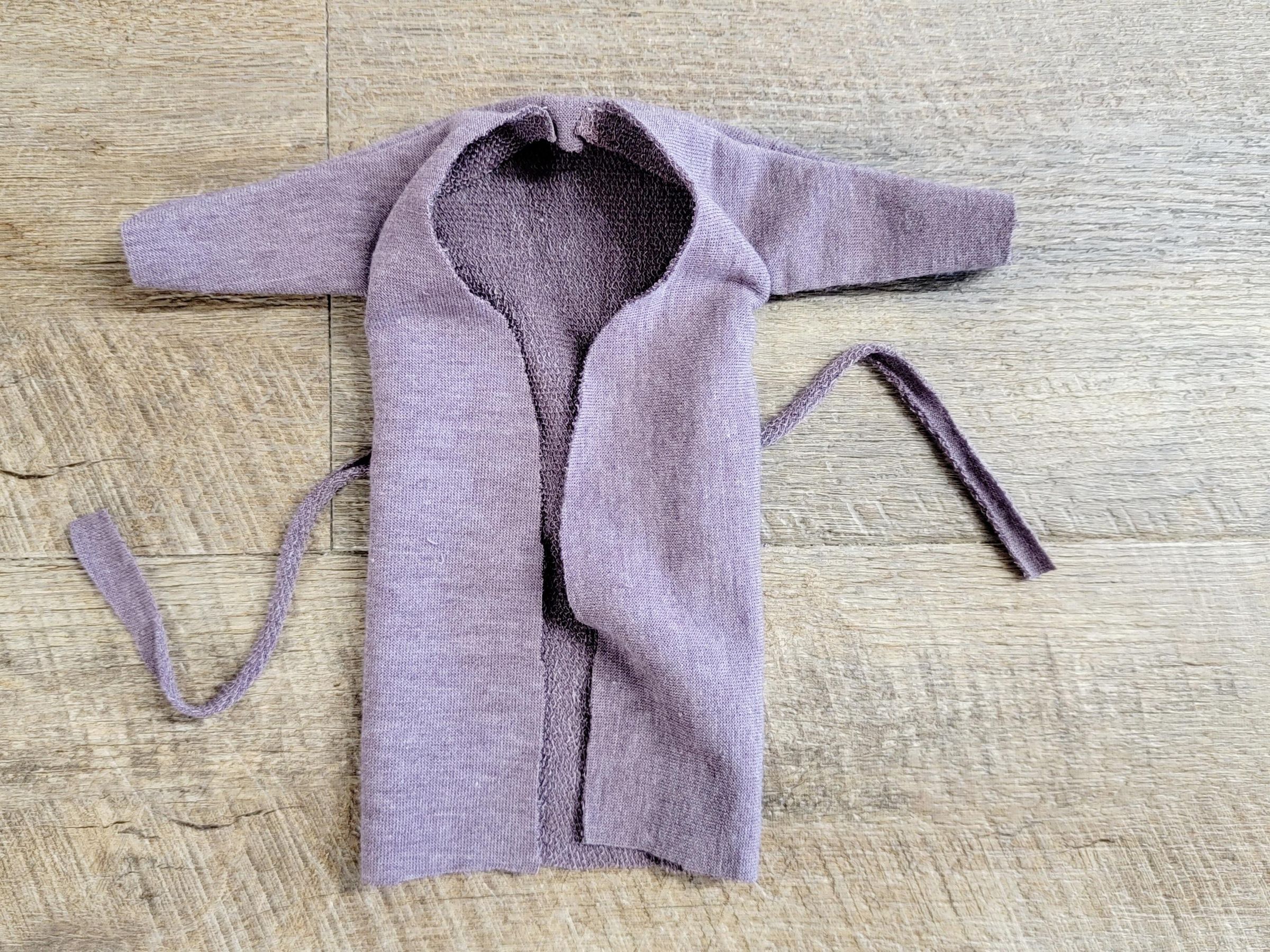 Quick-Sew Snuggly Doll/Elf Robe : 5 Steps (with Pictures) - Instructables