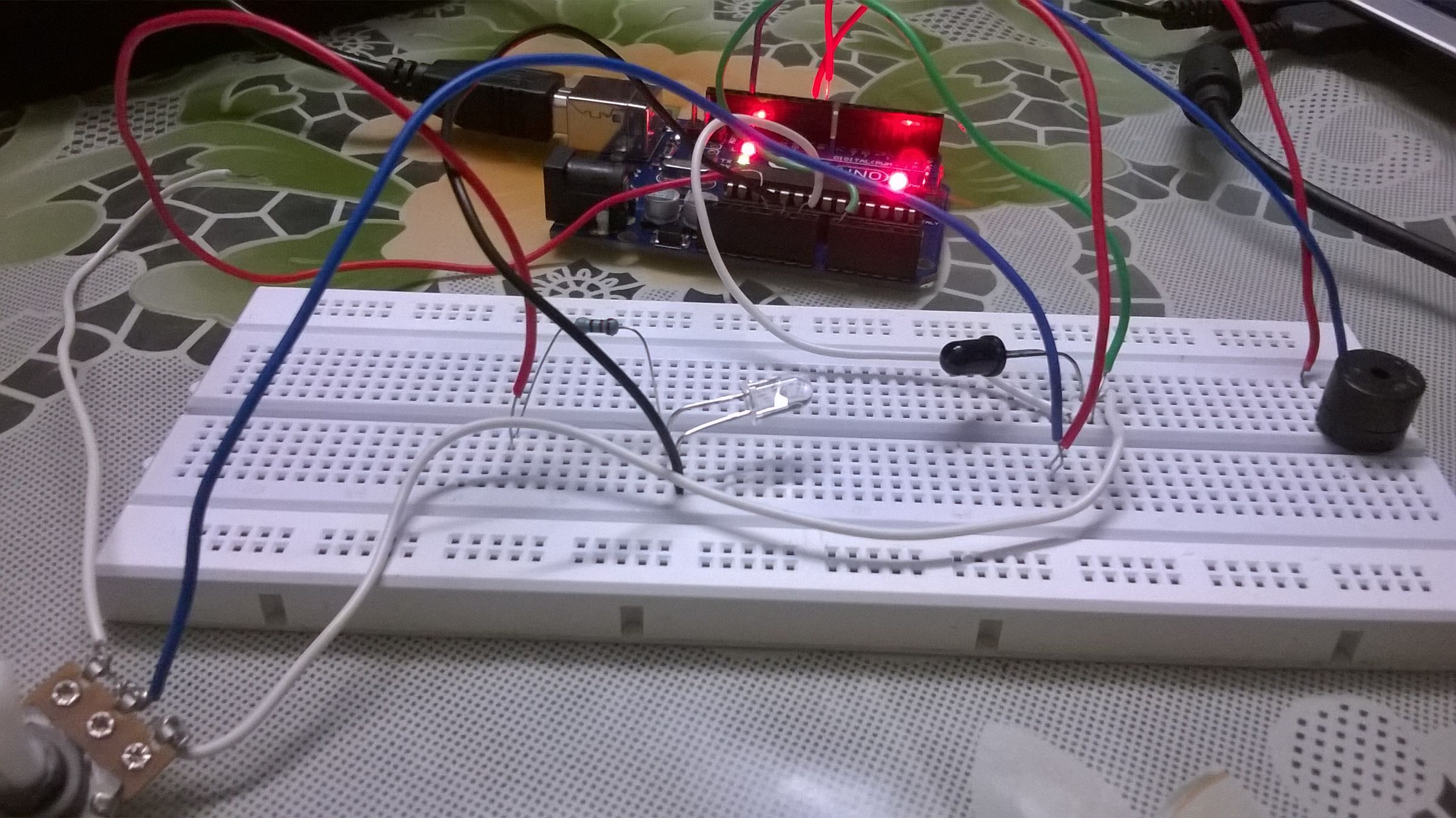 ARDUINO Burglar Alarm Using Infrared Emitter-Detector Pair : 5 Steps ...