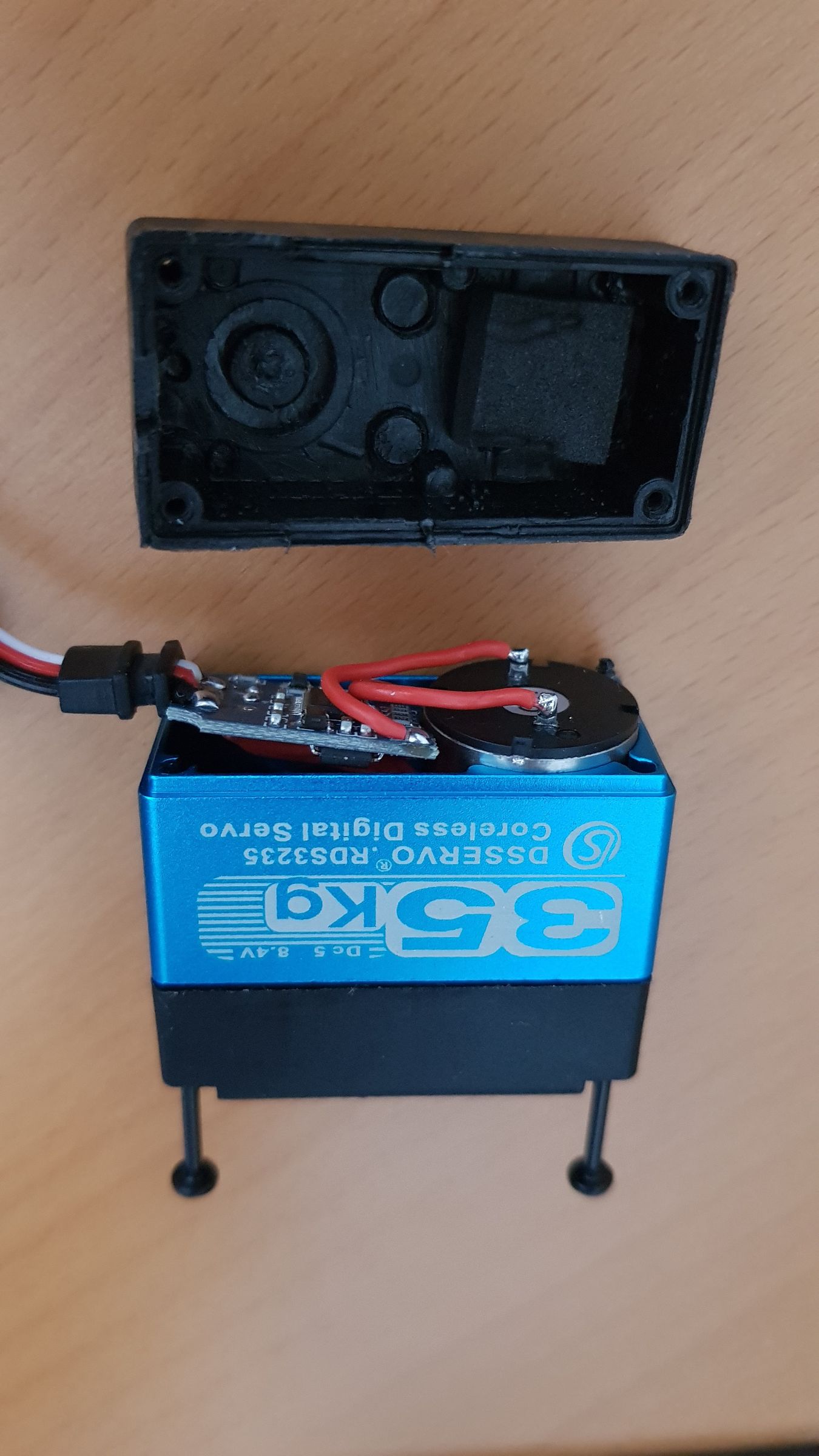 How to Mod a Servo to Get Closed Loop Feedback : 7 Steps - Instructables