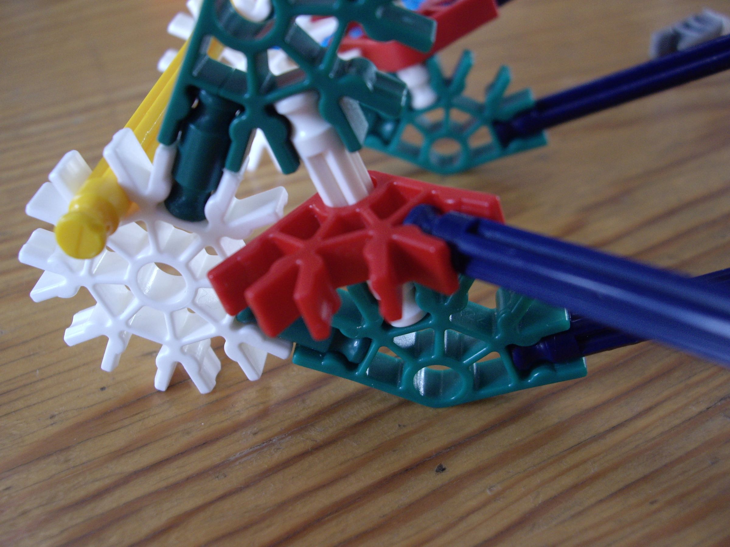 KNEX SHRAPNEL GRENADE/MINE/GUN : 8 Steps - Instructables