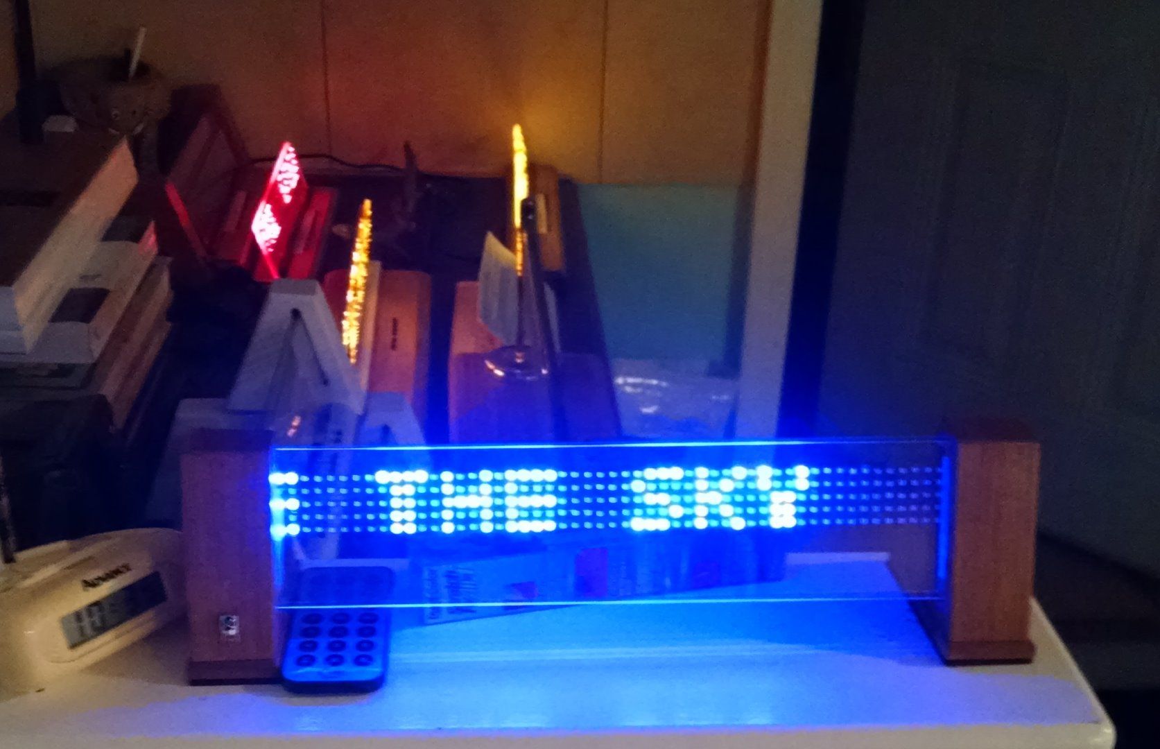 LED on GLASS DISPLAY : 5 Steps - Instructables